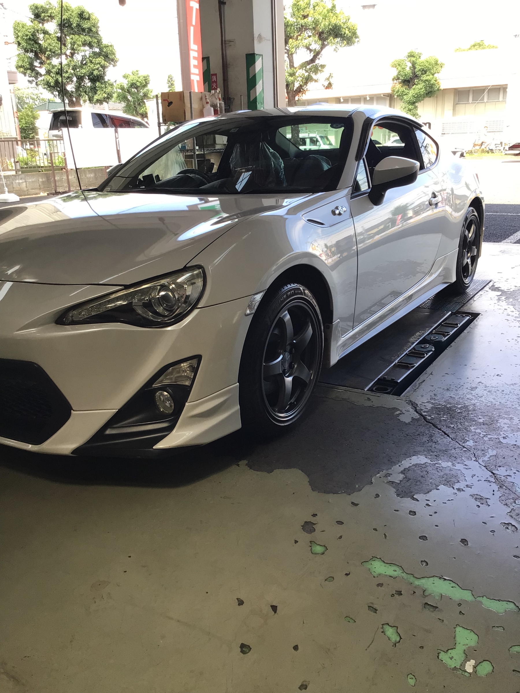 TOYOTA 86 エンケイ PF05 装着 | 店舗おススメ情報 | タイヤ館 青梅（東京都）