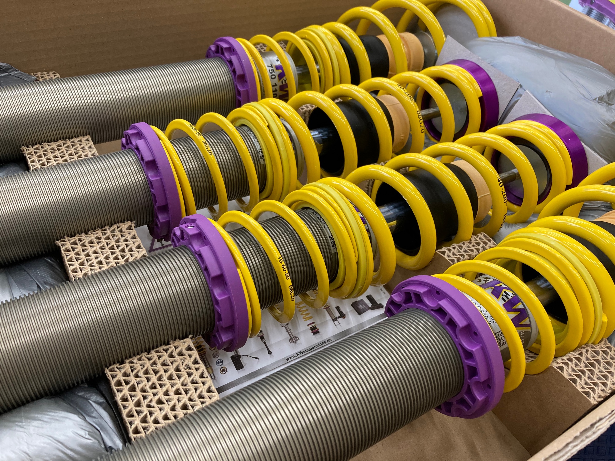 KW V-3 入荷しました！ | ☆スタッフブログ☆ | タイヤ館 松江南 | タイヤからはじまる、トータルカーメンテナンス タイヤ館グループ