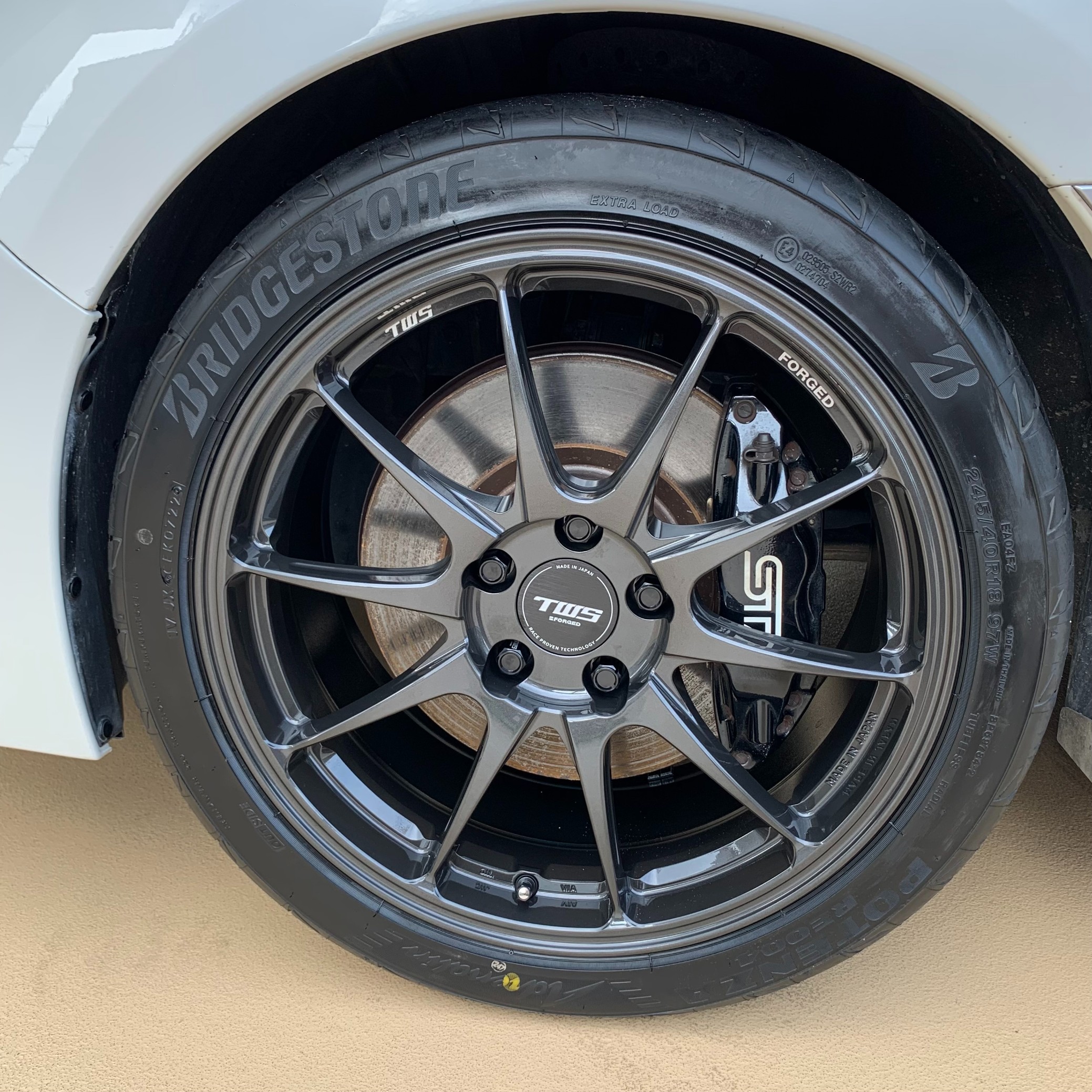 SUBARU IMPREZA WRX STi（GRB）に TWS Motorsprt RS317 とTWS製ロックナットを装着 | 店舗おススメ情報 | タイヤ館 北山（京都府）