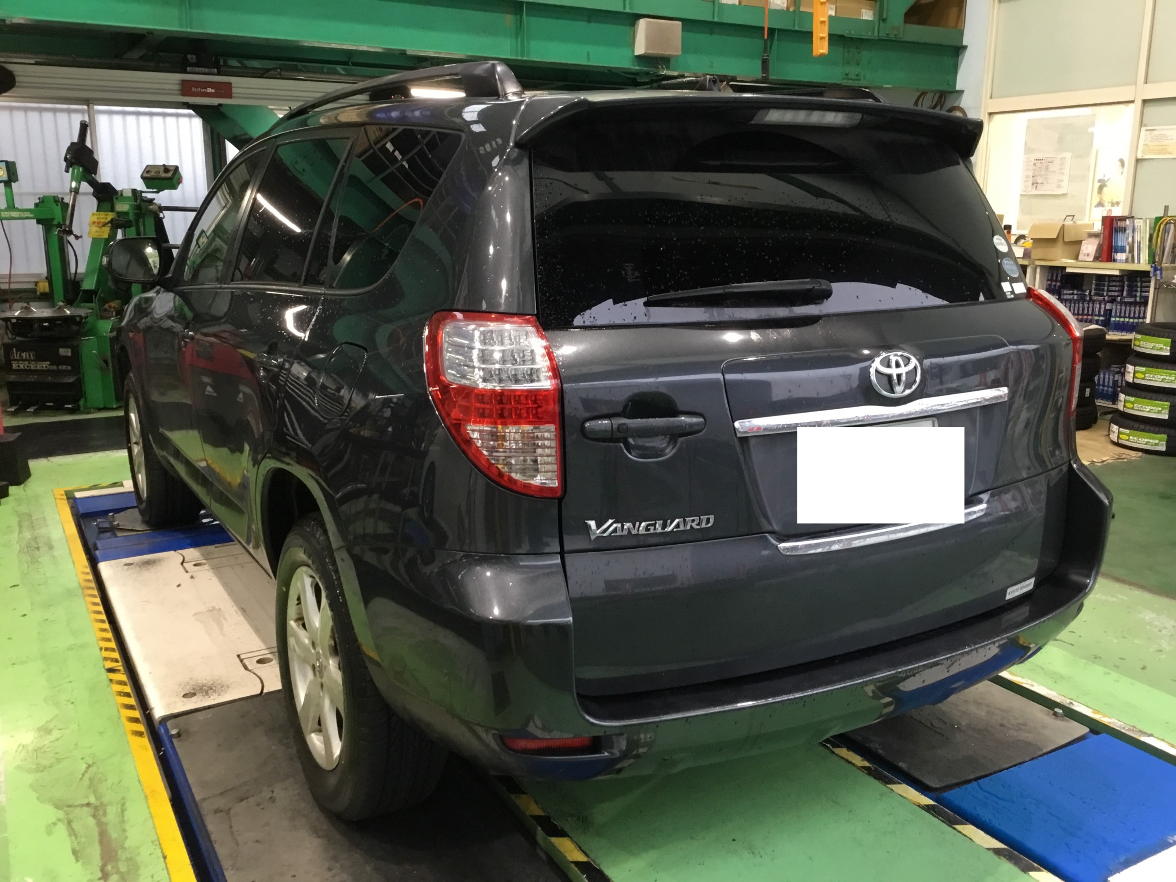 ～トヨタ・ヴァンガード（ACA33）タイヤ交換～ | 店舗おススメ情報 | タイヤ館 外環伏見（京都府）