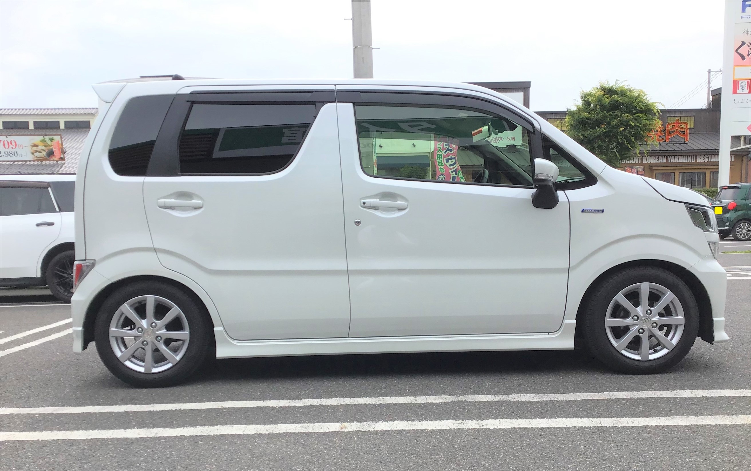 SUZUKI ワゴンR〈MH55S〉車高調取付け！ | 店舗おススメ情報 | タイヤ館 神辺（広島県）