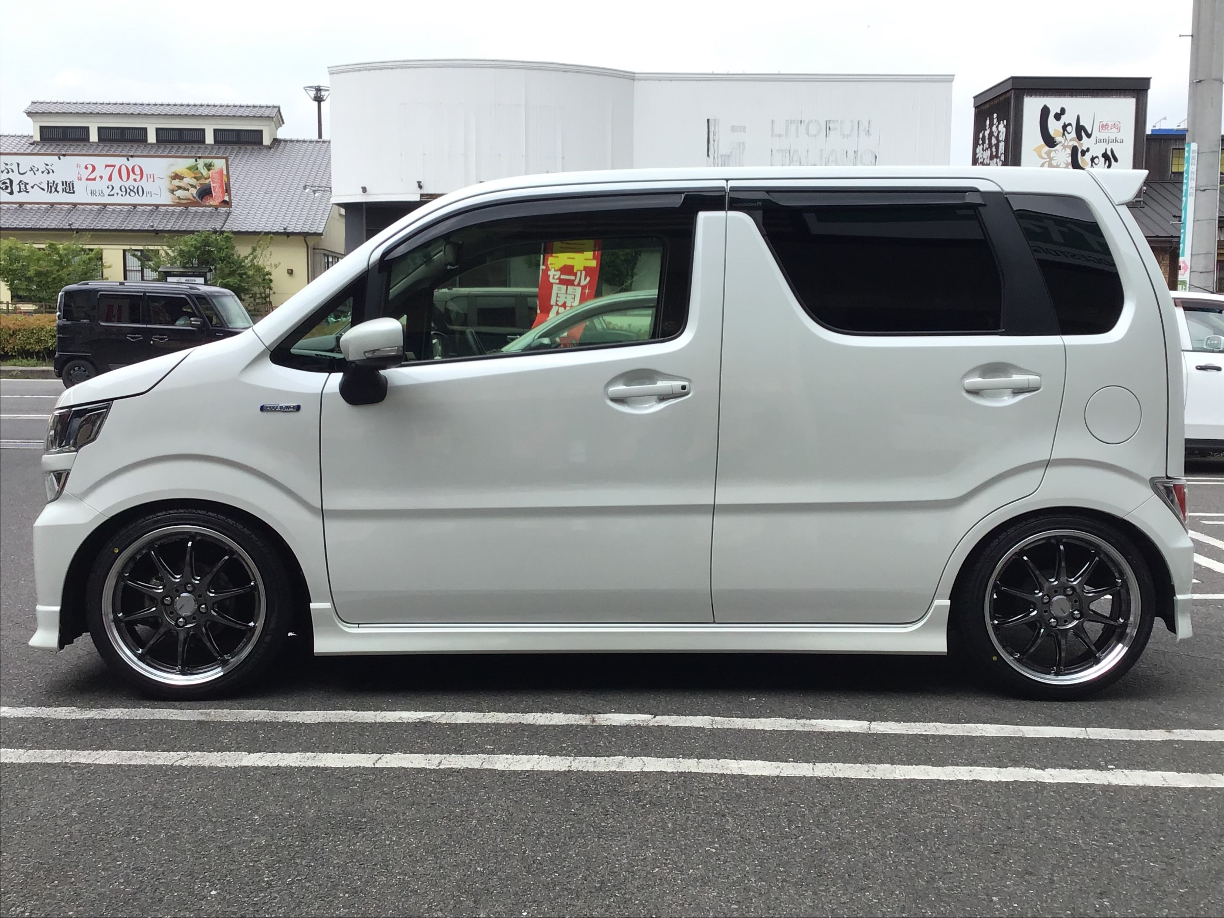 SUZUKI ワゴンR MH55S タイヤホイールセット取付！ | 店舗おススメ情報 | タイヤ館 神辺（広島県）