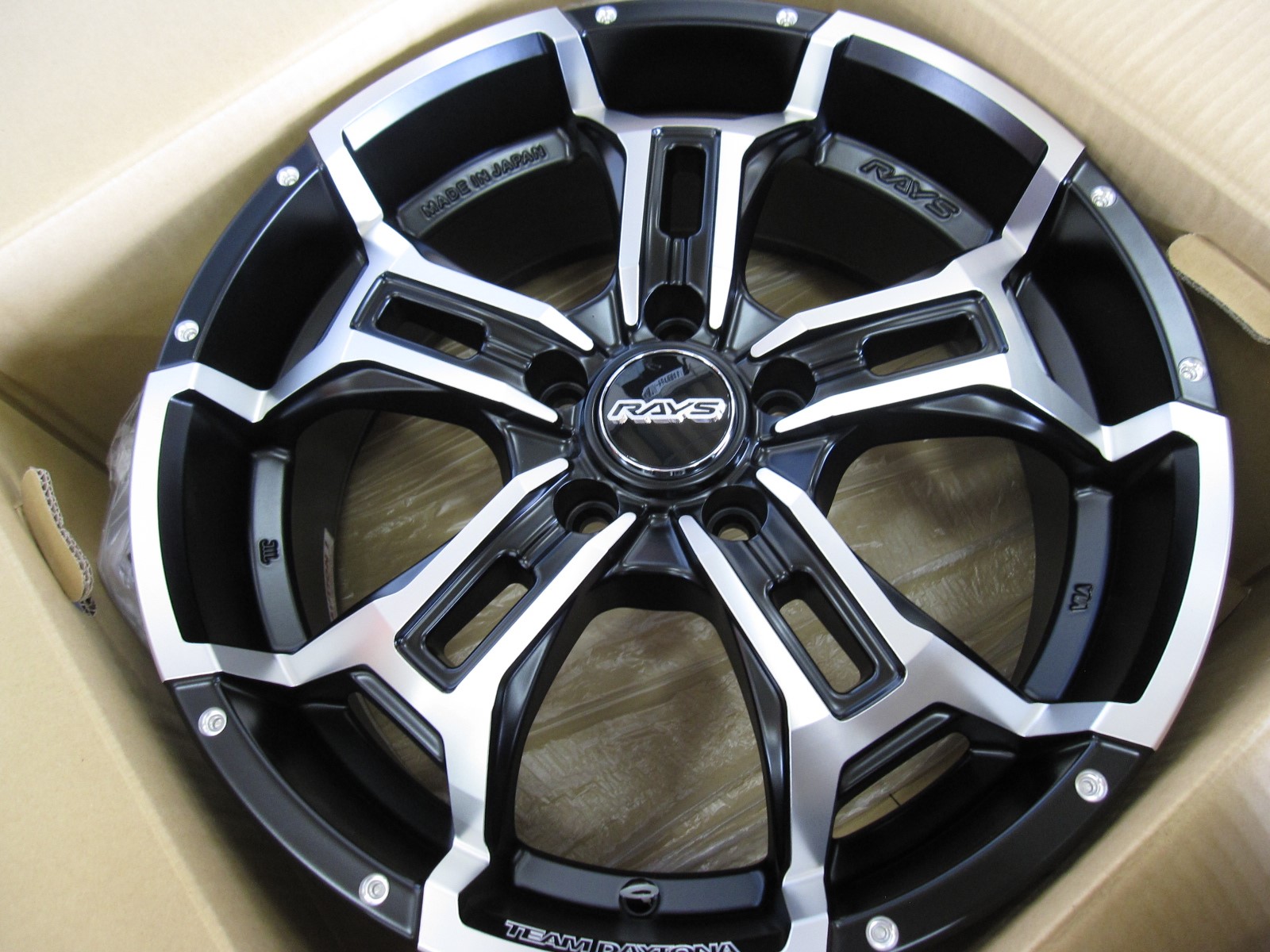 RAV4 RAYS TEAMDAYTONA DS5 取付 | 店舗おススメ情報 | タイヤ館 米沢（山形県）