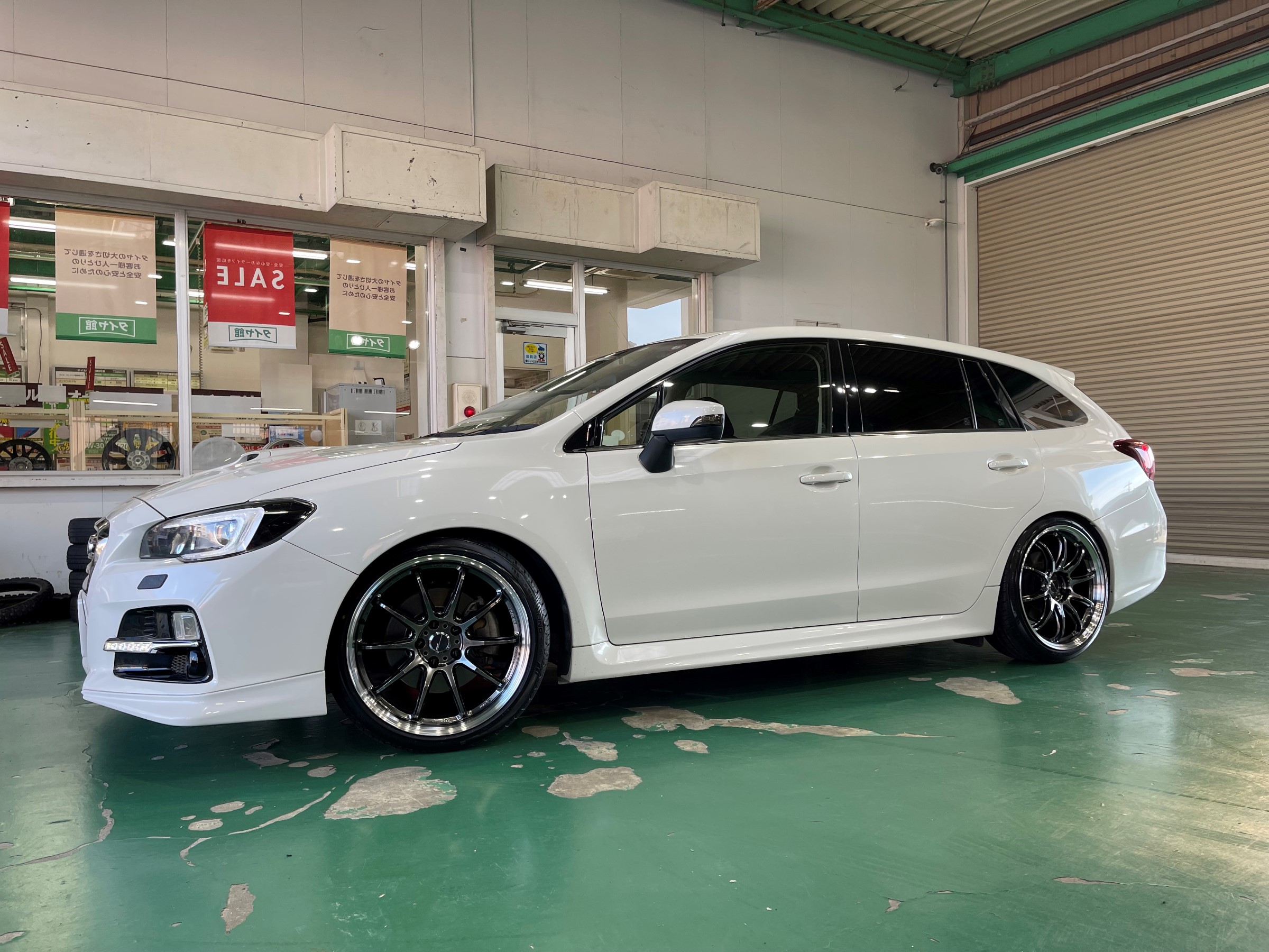 【タイヤホイール交換】スバル レヴォーグ ワーク ZR10 19インチ | 店舗おススメ情報 | タイヤ館 有田（和歌山県）