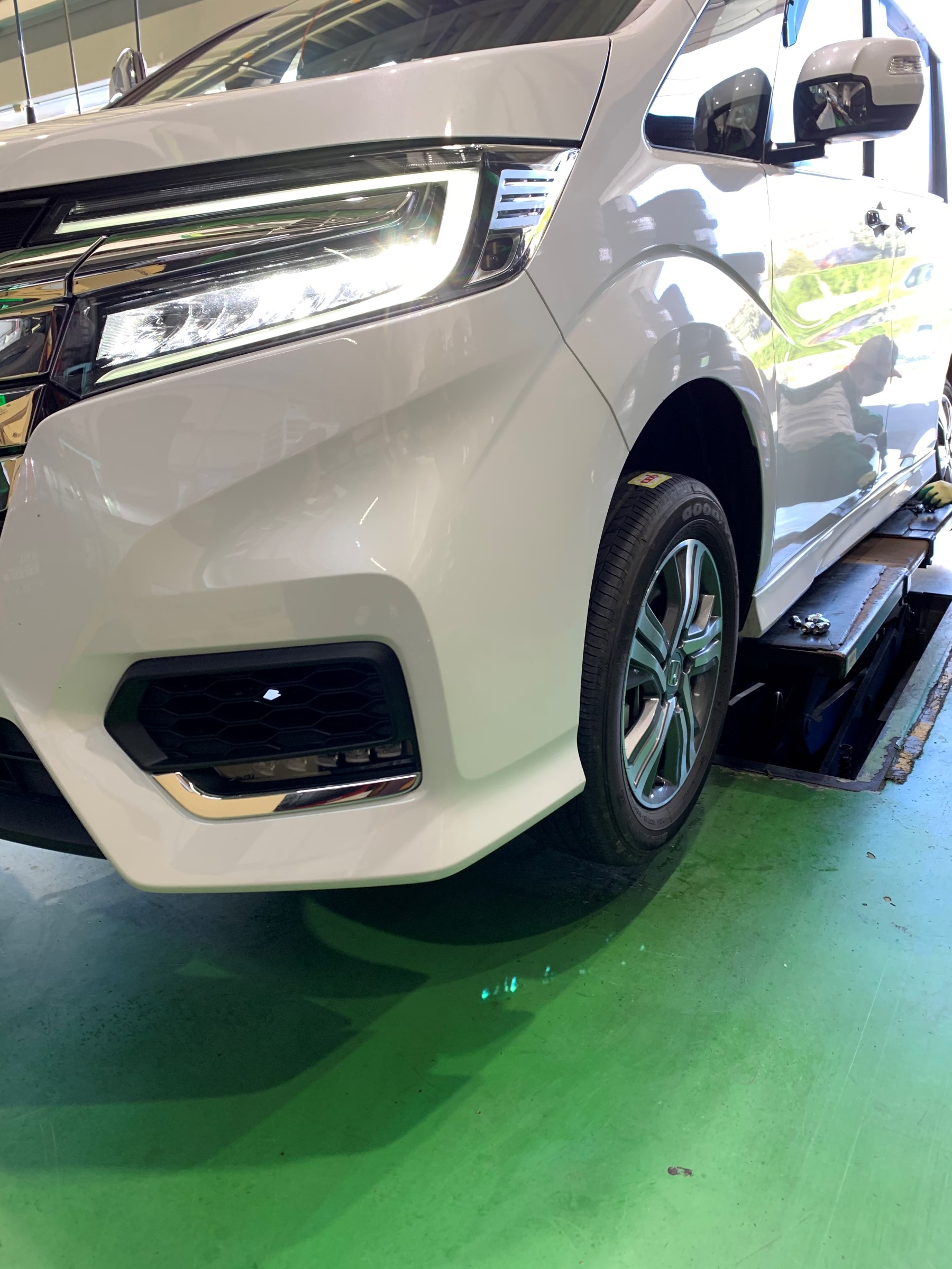 ホンダ ステップワゴン【6AA-RP5】スタッドレスタイヤ装着 | 店舗おススメ情報 | タイヤ館 湯村（山梨県）