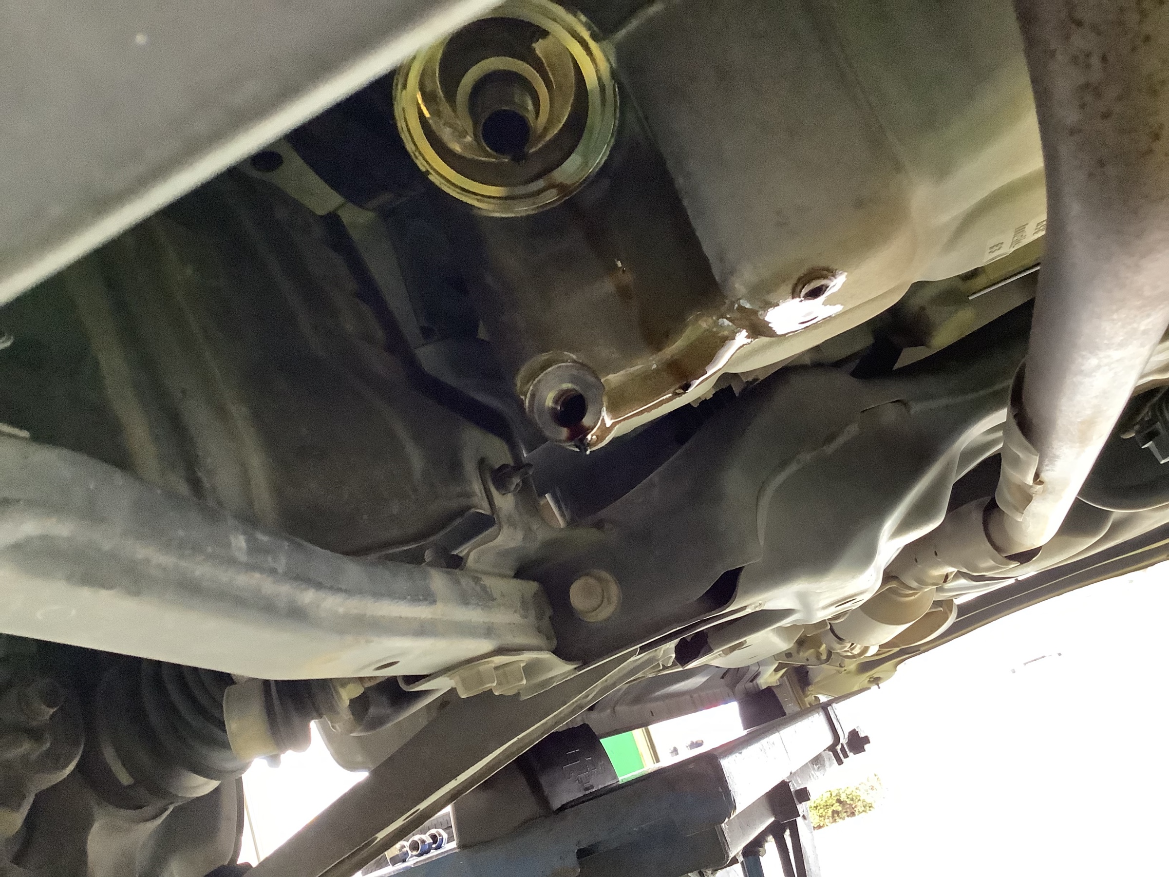 N-BOX オイル交換＋オイルフィルター交換 | 店舗おススメ情報 | タイヤ館 北本