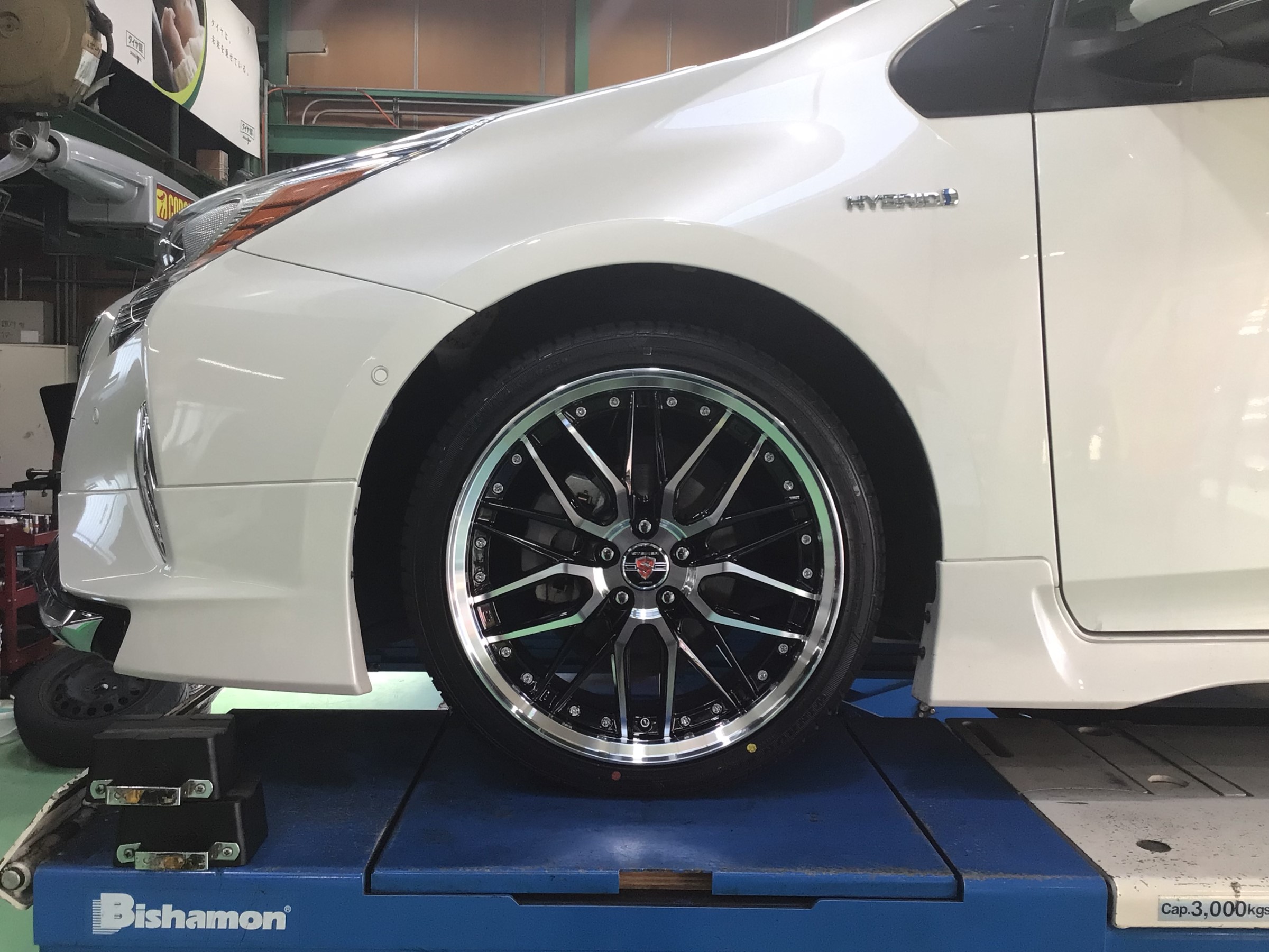 ホイールイベント開催中！「KYOHO シュナイダー LMX」を「50 プリウス」に装着！ | 店舗おススメ情報 | タイヤ館 堺北（大阪府）