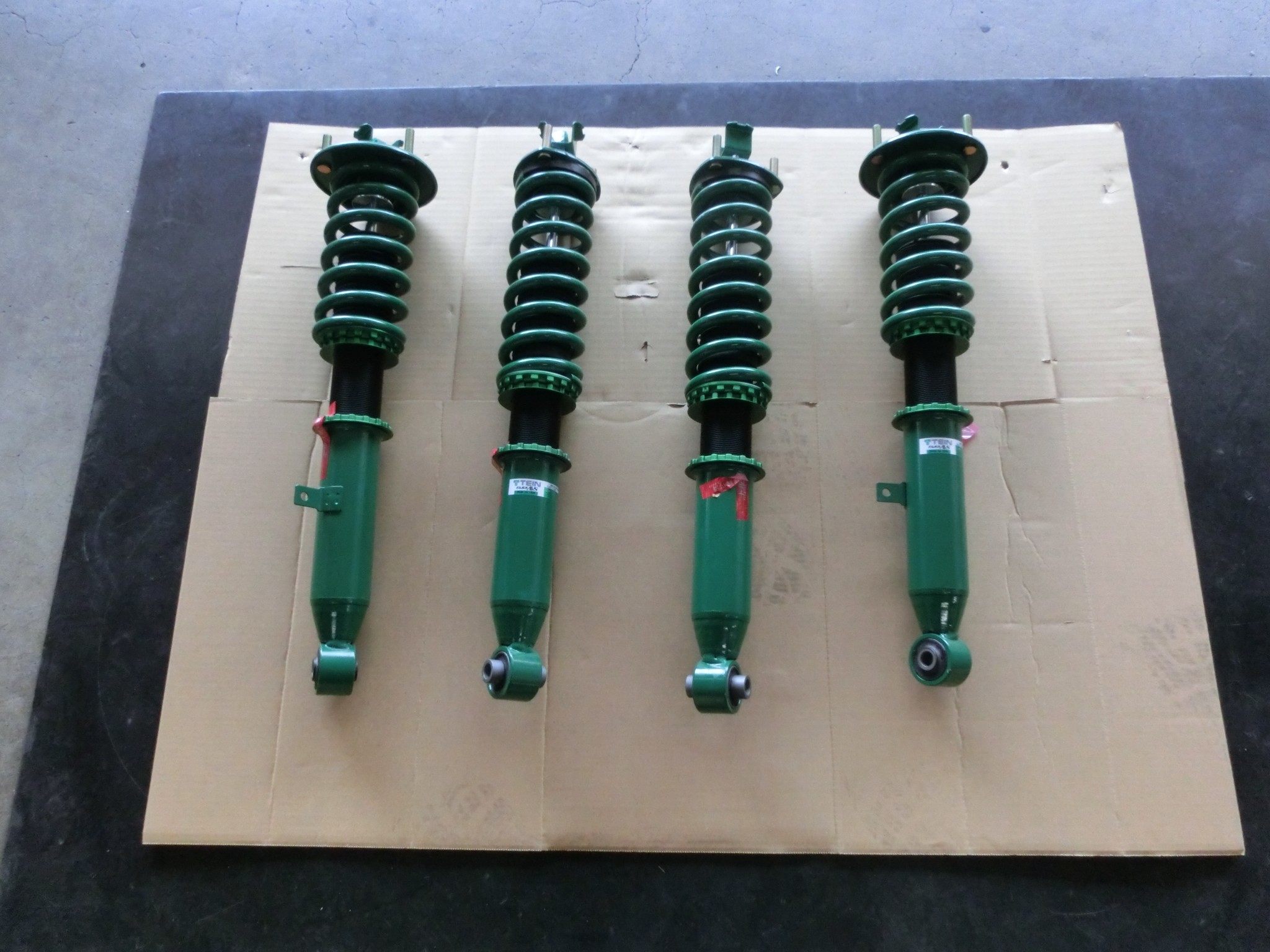 210クラウン FLEX/AVS車高調 取付 | 店舗おススメ情報 | タイヤ館 大河原（宮城県）