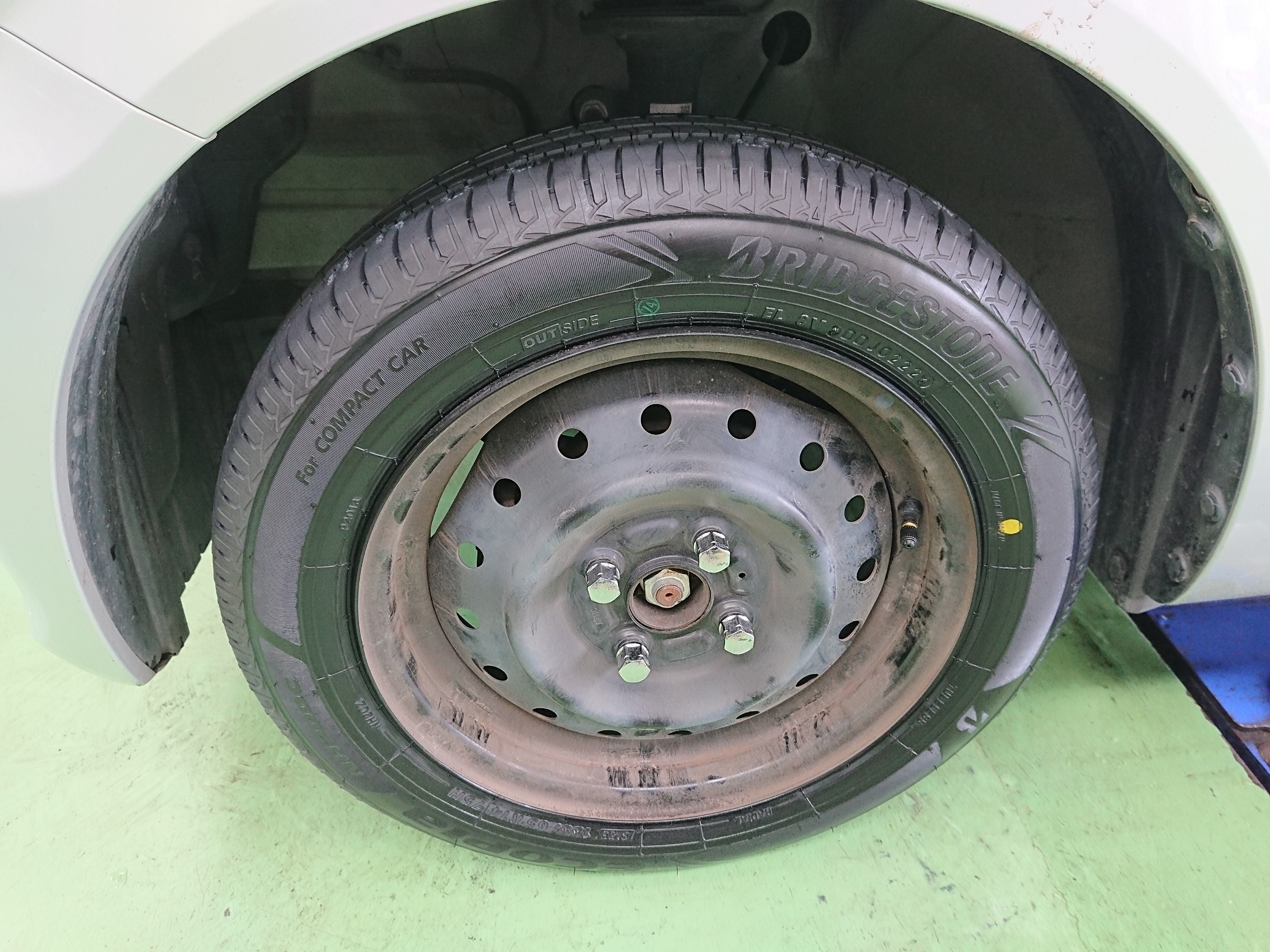 【スズキ・ワゴンR・MH44S 】タイヤ交換！！ | 店舗おススメ情報 | タイヤ館 阿見（茨城県）