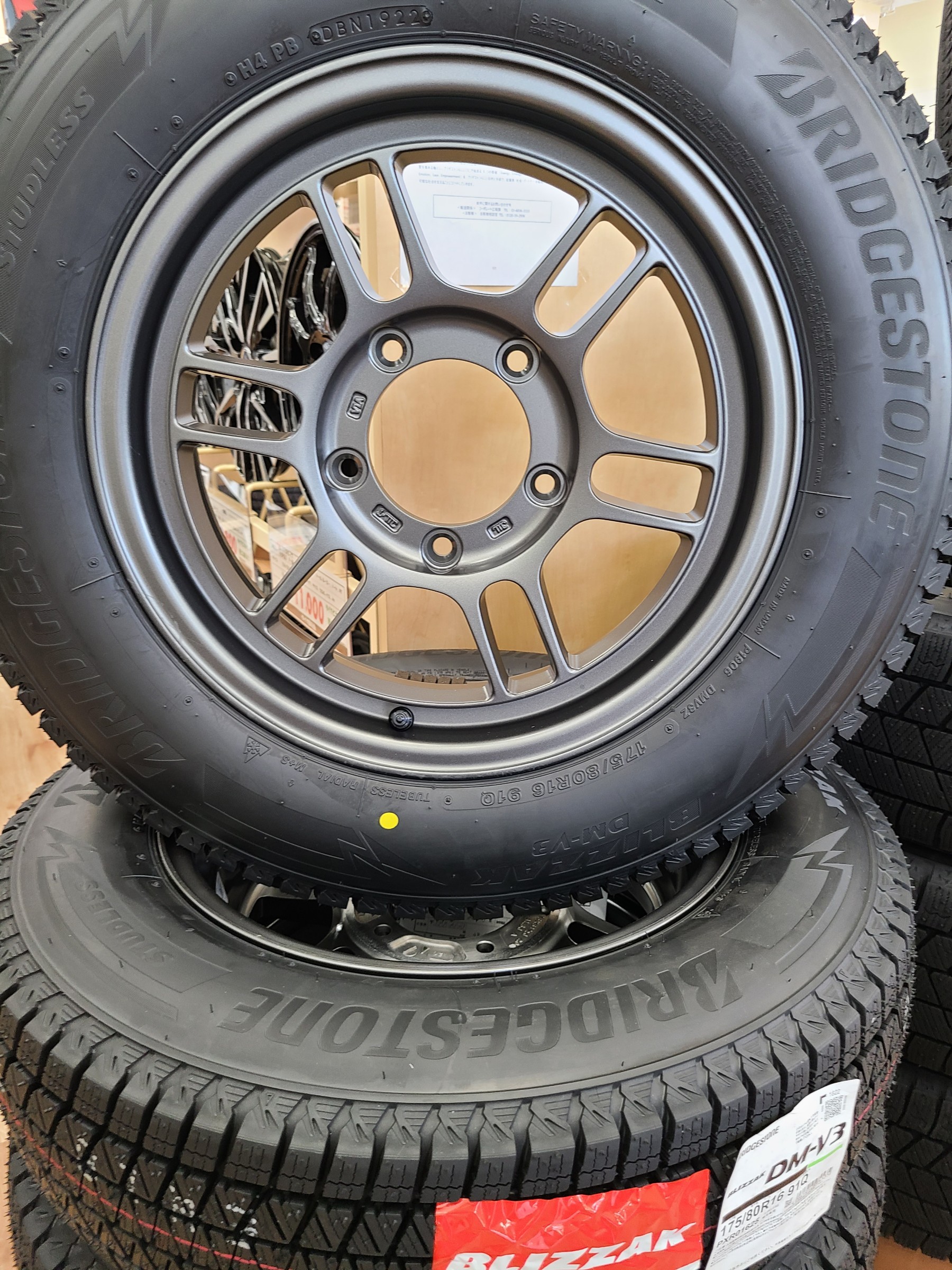 ジムニー × ENKEI RPT1 | 店舗おススメ情報 | タイヤ館 安曇