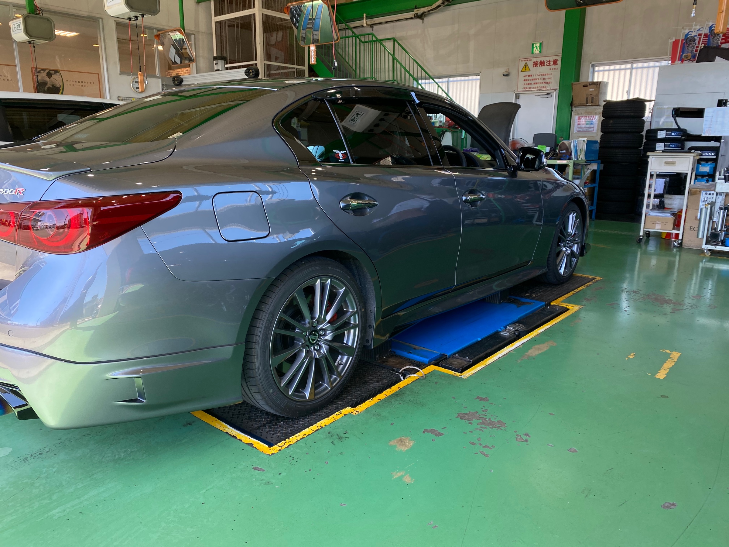 日産 400R ホイール交換 | 店舗おススメ情報 | タイヤ館 綾瀬（神奈川県）