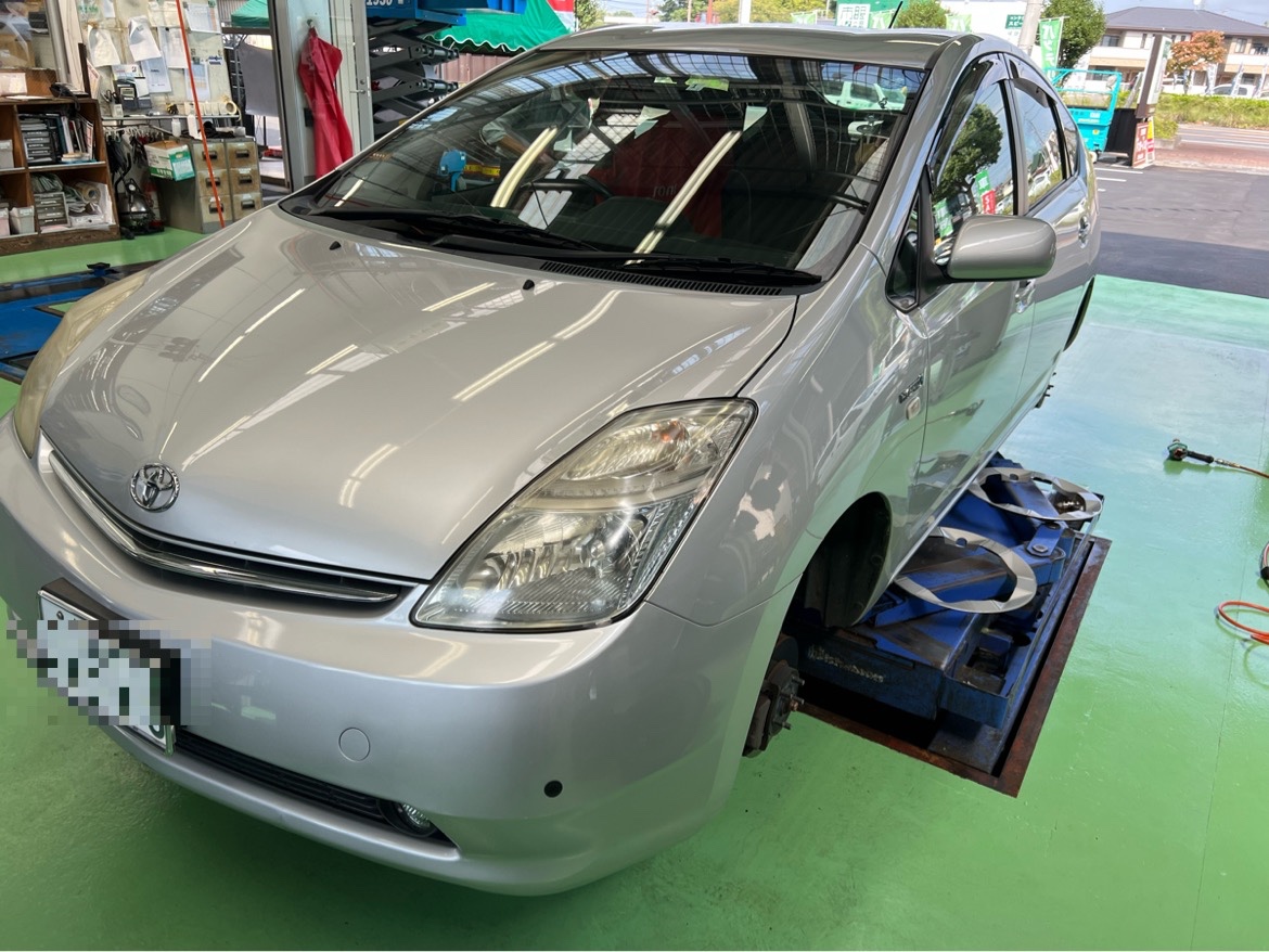 【20プリウス・NHW20・REGNO】タイヤ交換 | 店舗おススメ情報 | タイヤ館 阿見（茨城県）