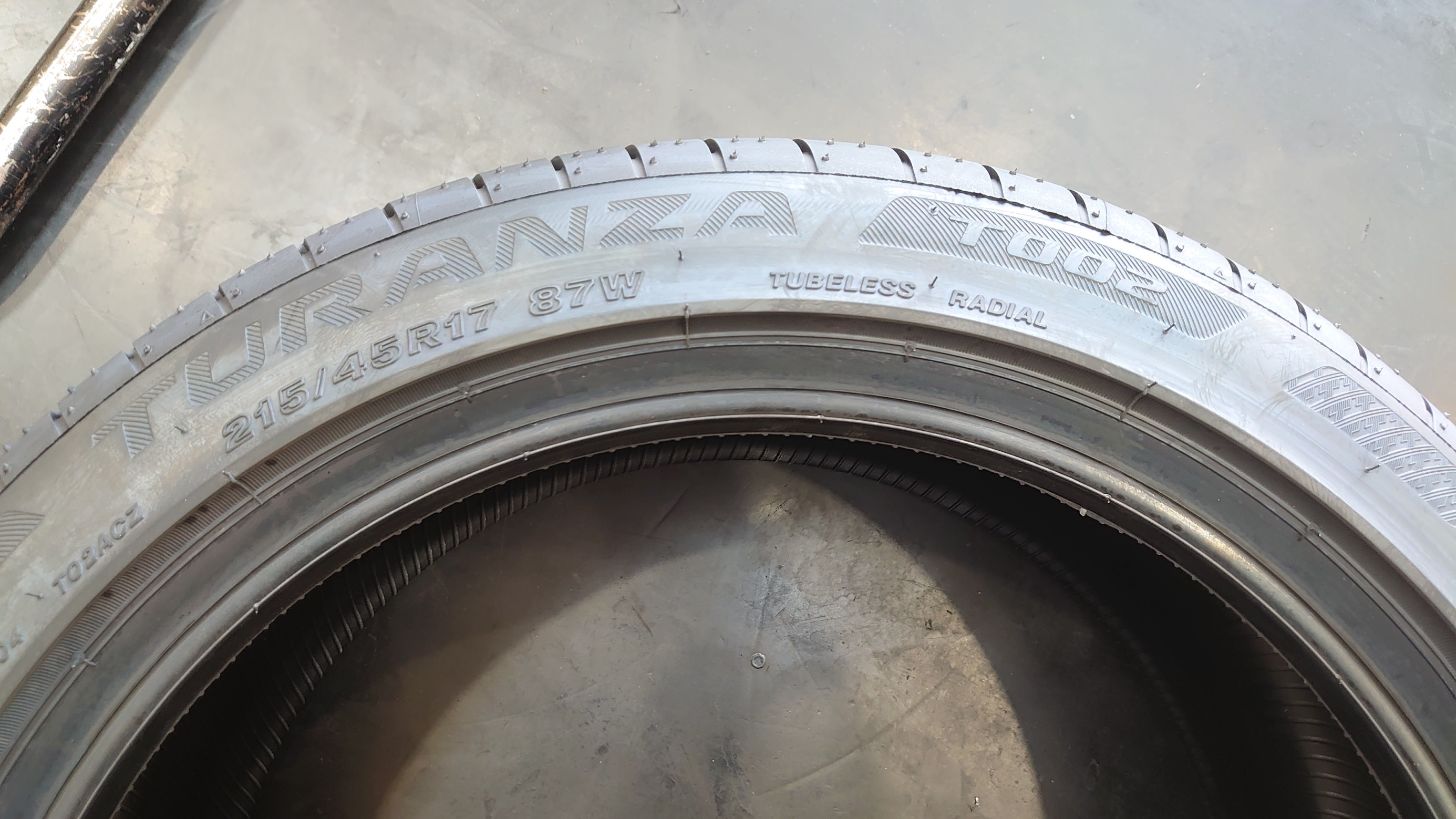 トヨタ カローラツーリング タイヤ交換 215/45R17 TURANZA（トランザ） T002 | 店舗おススメ情報 | タイヤ館 行橋 ...