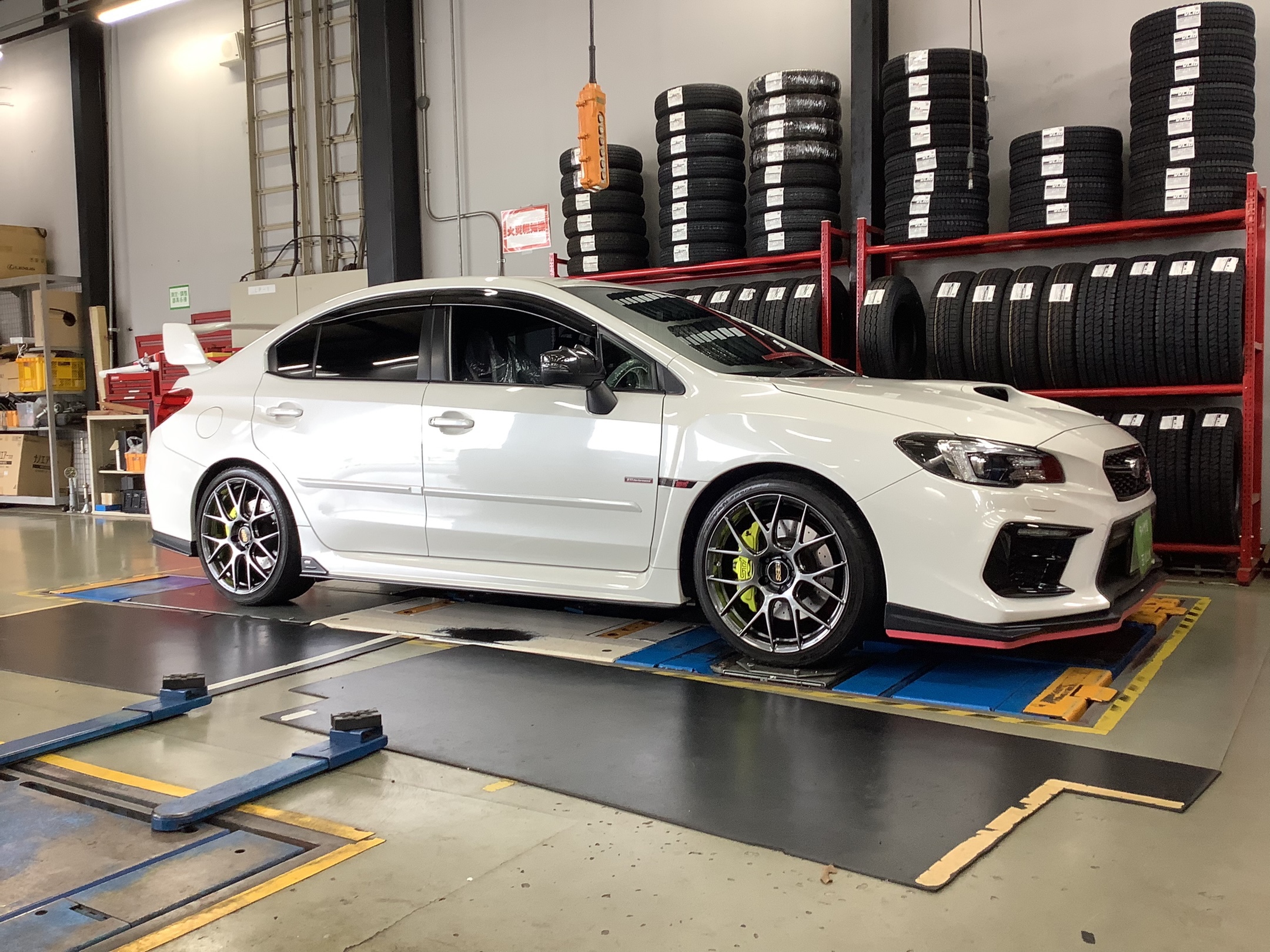 WRX sti BBS 取り付け！ 立川市 | 店舗おススメ情報 | タイヤ館 玉川上水（東京都）