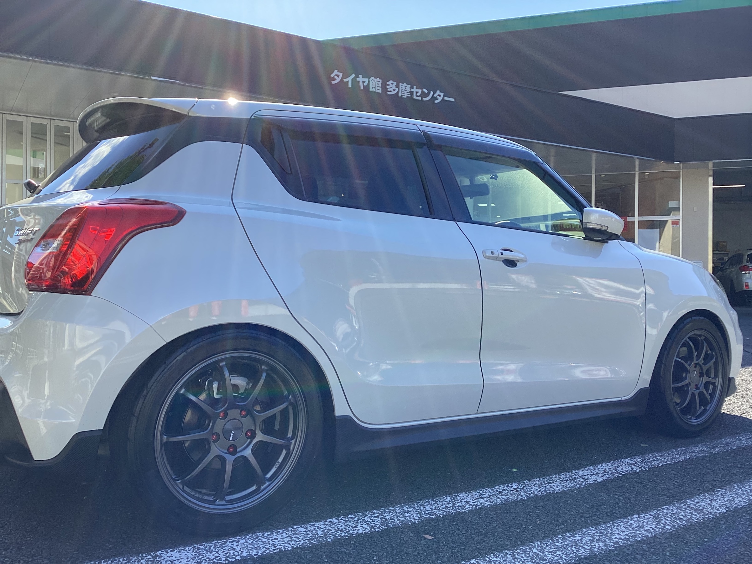 SUZUKI スイフトスポーツ エンケイPF09交換 | 店舗おススメ情報 | タイヤ館 多摩センター（東京都）