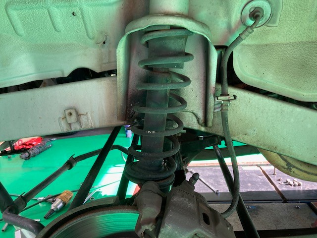 スズキ・ジムニー JA22 GABショックアブソーバー交換 | 店舗おススメ情報 | タイヤ館 瀬谷（神奈川県）