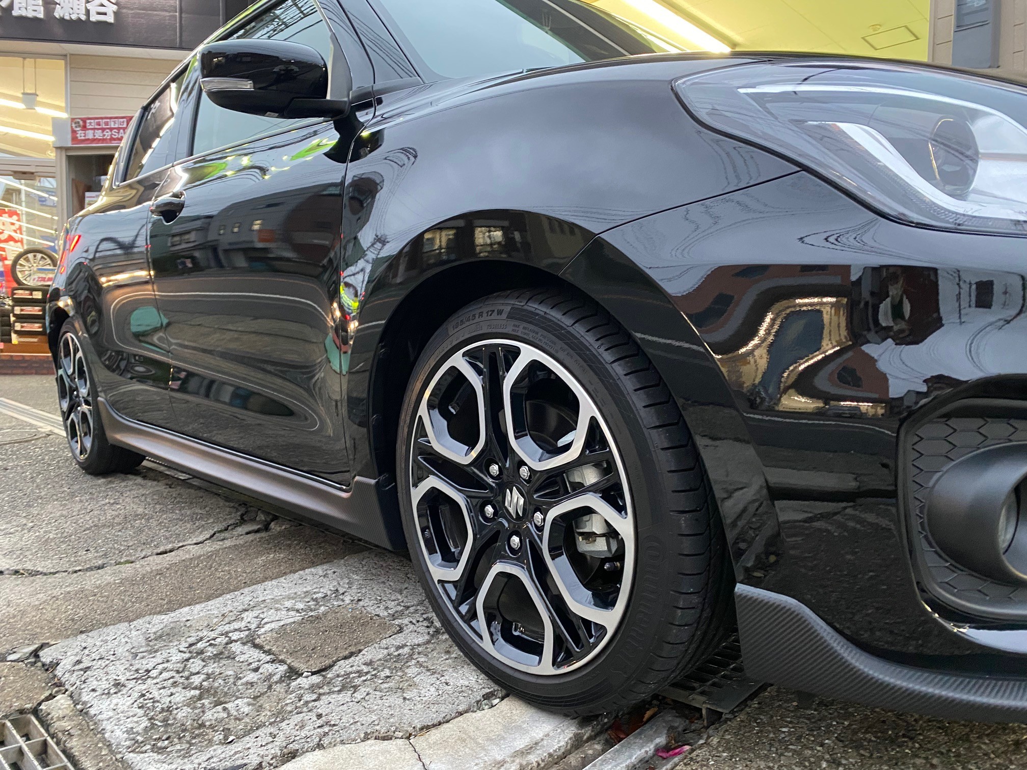 スズキ スイフト（ZC33） TEIN 車高調 フレックスZ 取付 | 店舗おススメ情報 | タイヤ館 瀬谷（神奈川県）