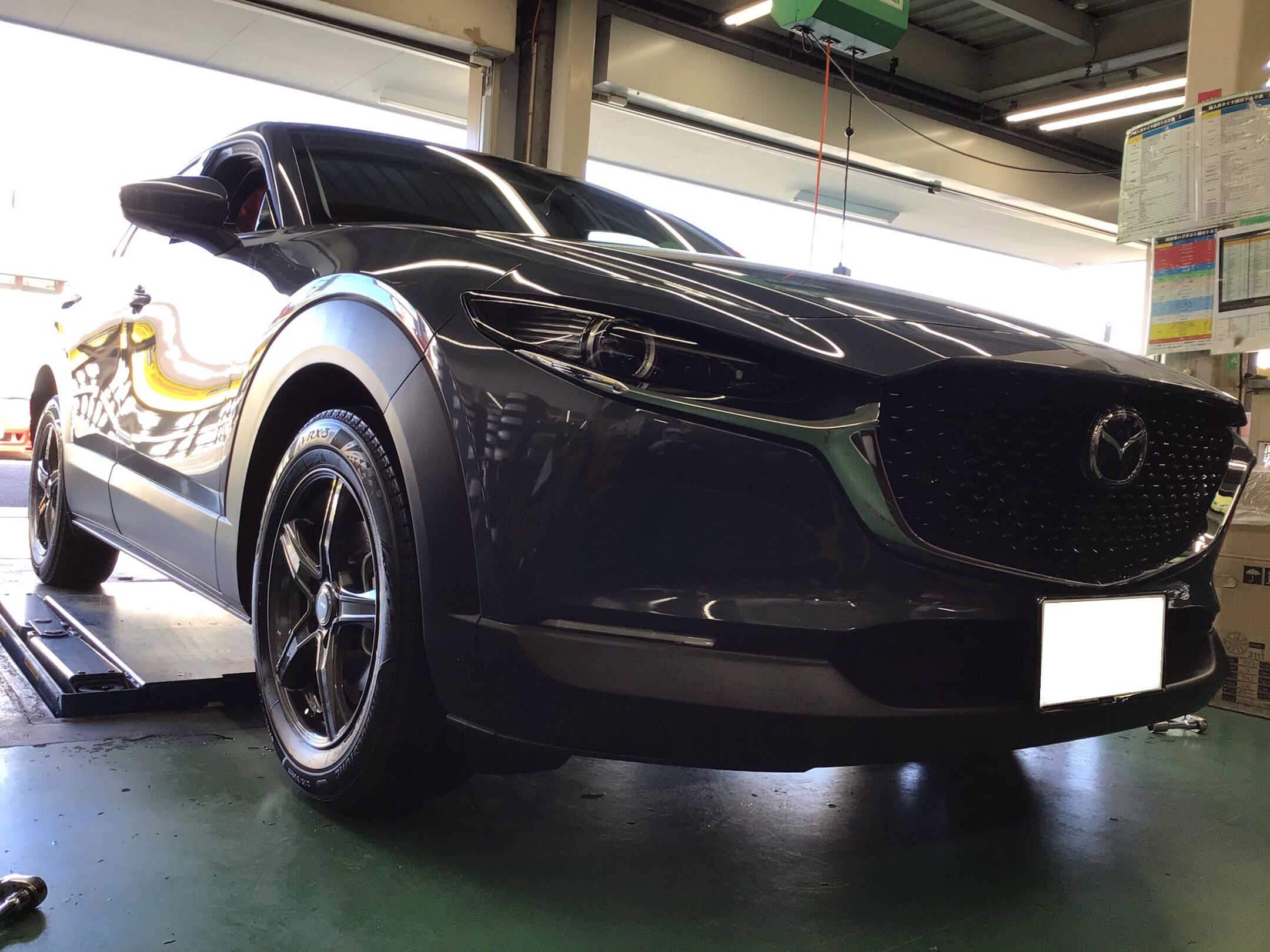 スタッドレスタイヤホイールセット交換作業（ブリヂストン ブリザックVRX3） マツダ・CX–30 | 店舗おススメ情報 | タイヤ館 安城