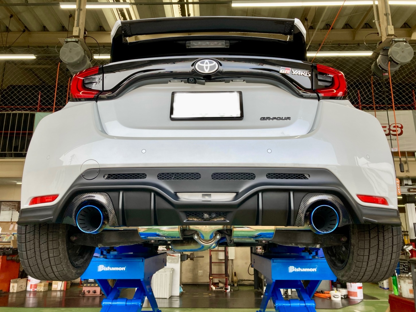 Varis製エアロをGRヤリスに | トヨタ GRヤリス | ☆スタッフブログ☆ | タイヤ館 松江南 | タイヤからはじまる、トータルカーメンテナンス タイヤ館グループ