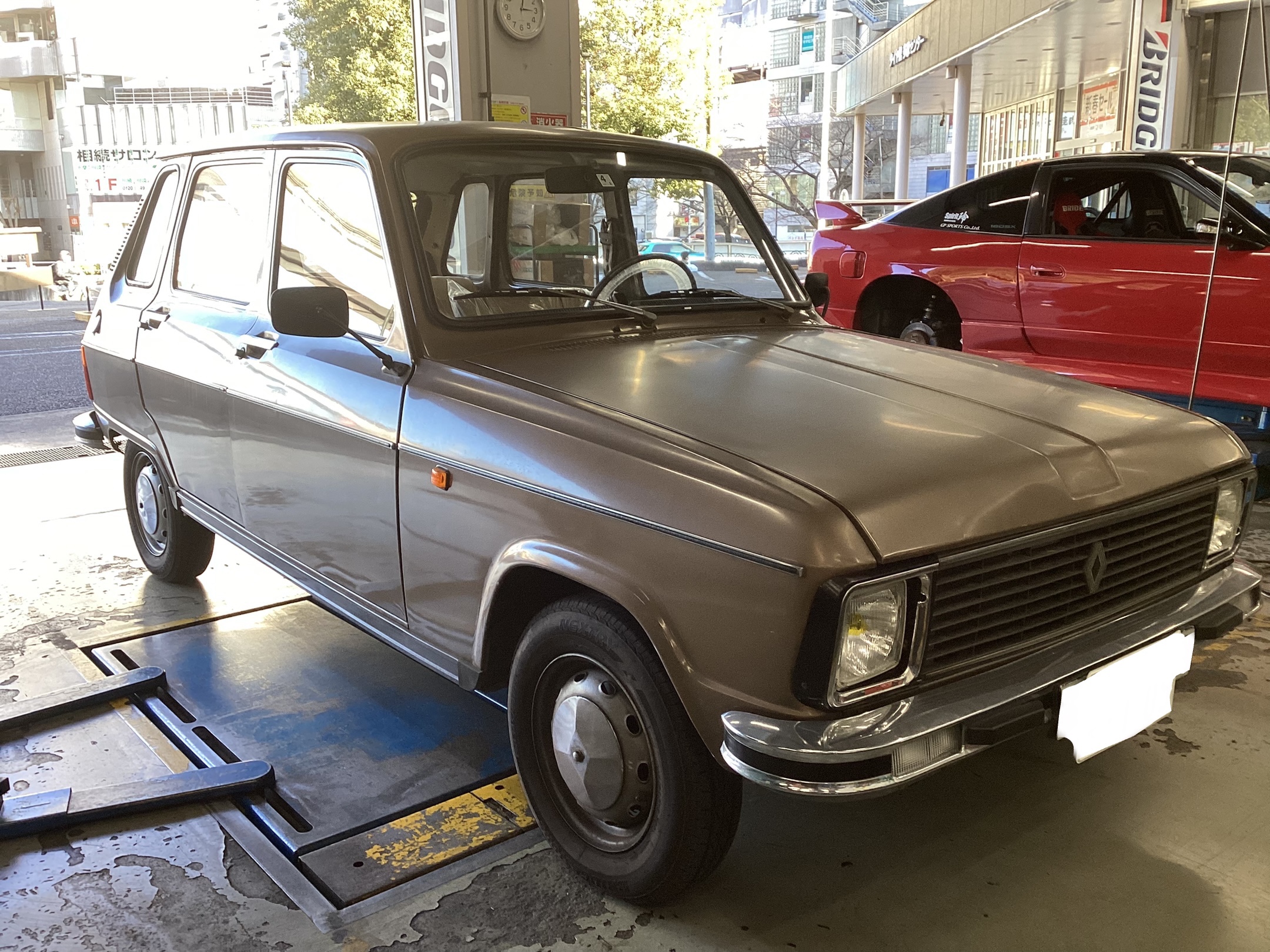 【RENAULT】6TL ネクストリー装着 | 店舗おススメ情報 | タイヤ館 多摩センター（東京都）