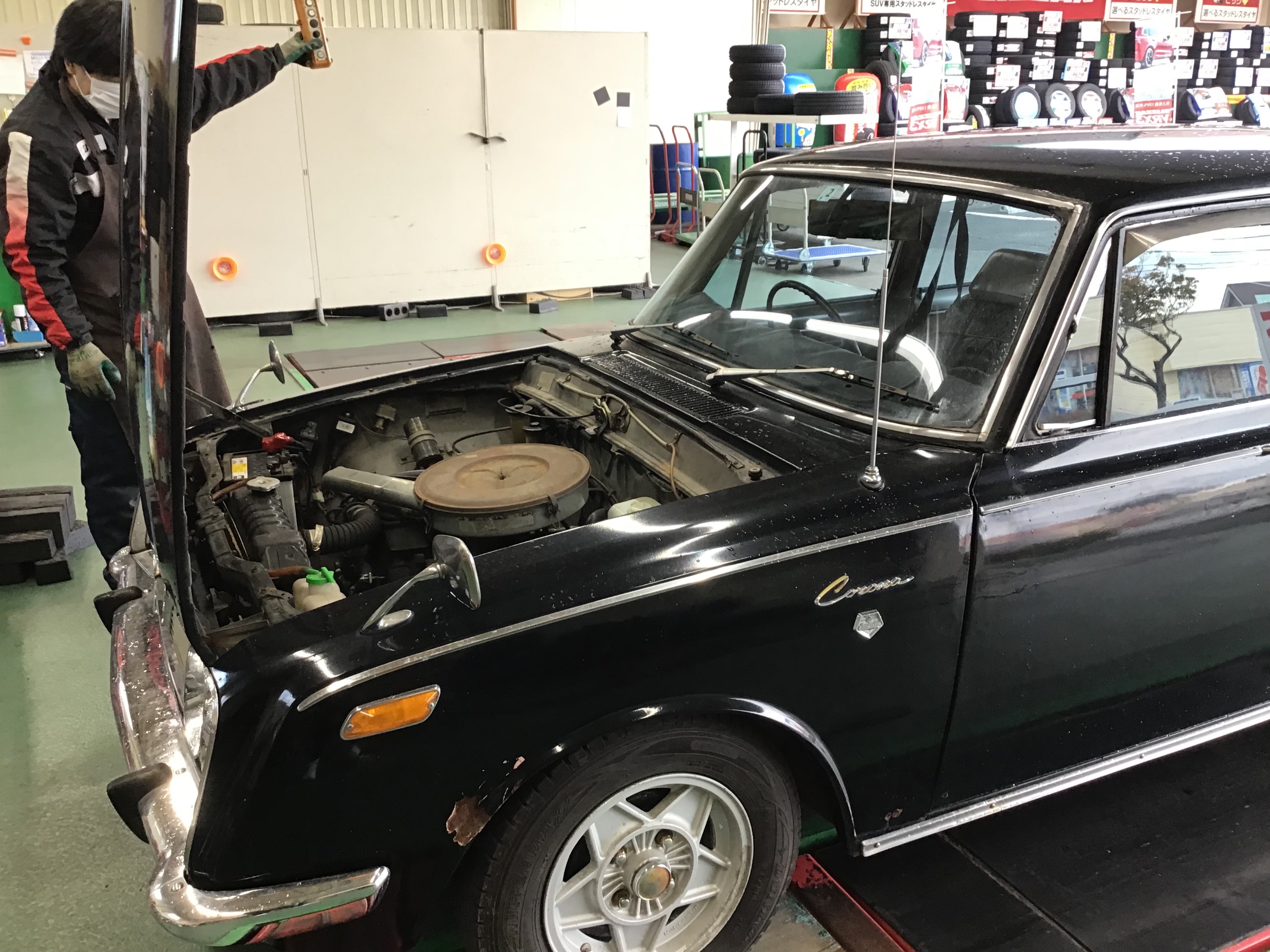 トヨタ RT40コロナ（旧車）エンジンオイル交換 撥水ガラスコート タイヤ館石巻あけぼの | 店舗おススメ情報 | タイヤ館 石巻あけぼの（宮城県）
