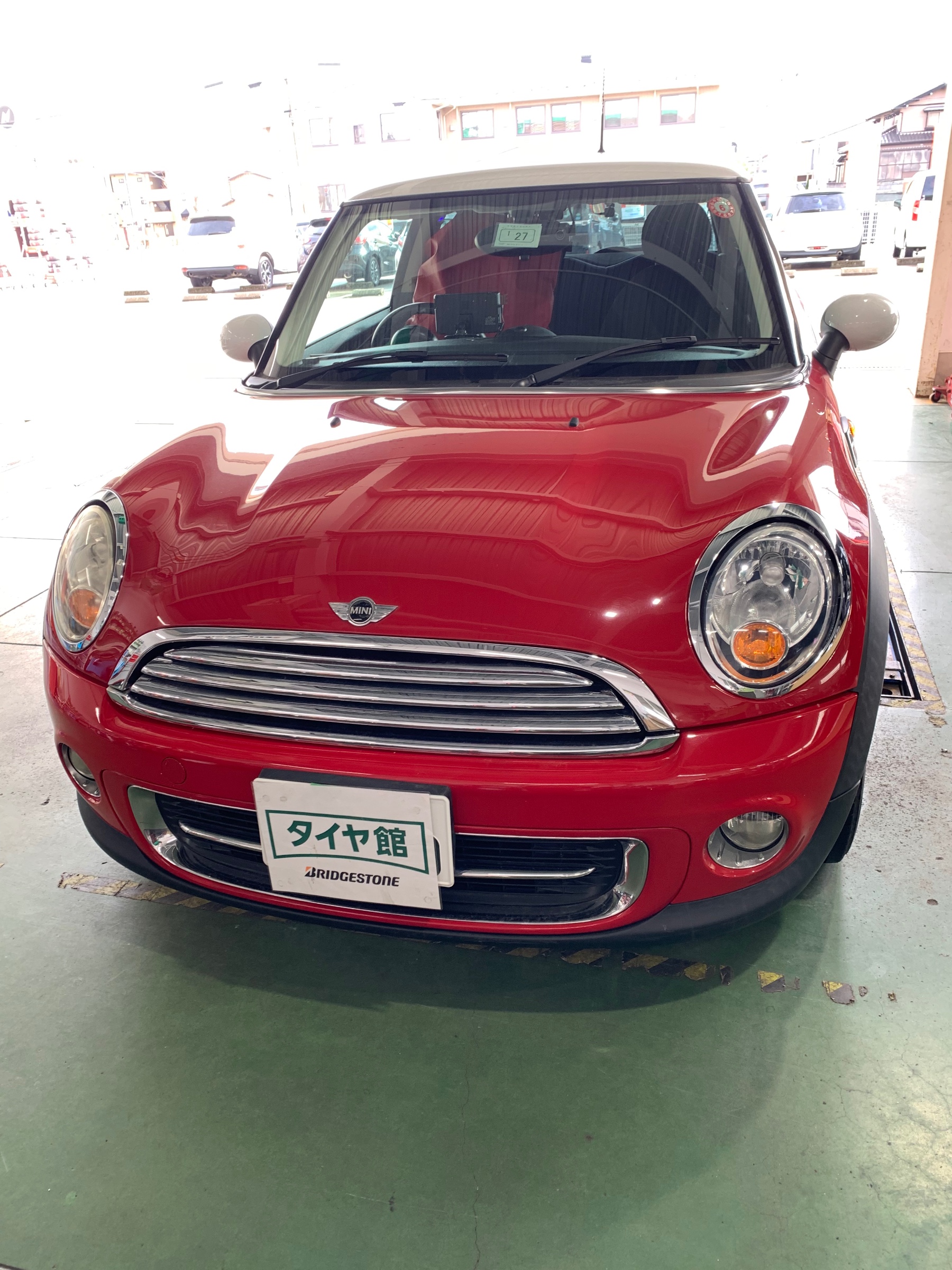 ★MINI クーパー SU16 バッテリー交換！！ | 店舗おススメ情報 | タイヤ館 コマツ（石川県）