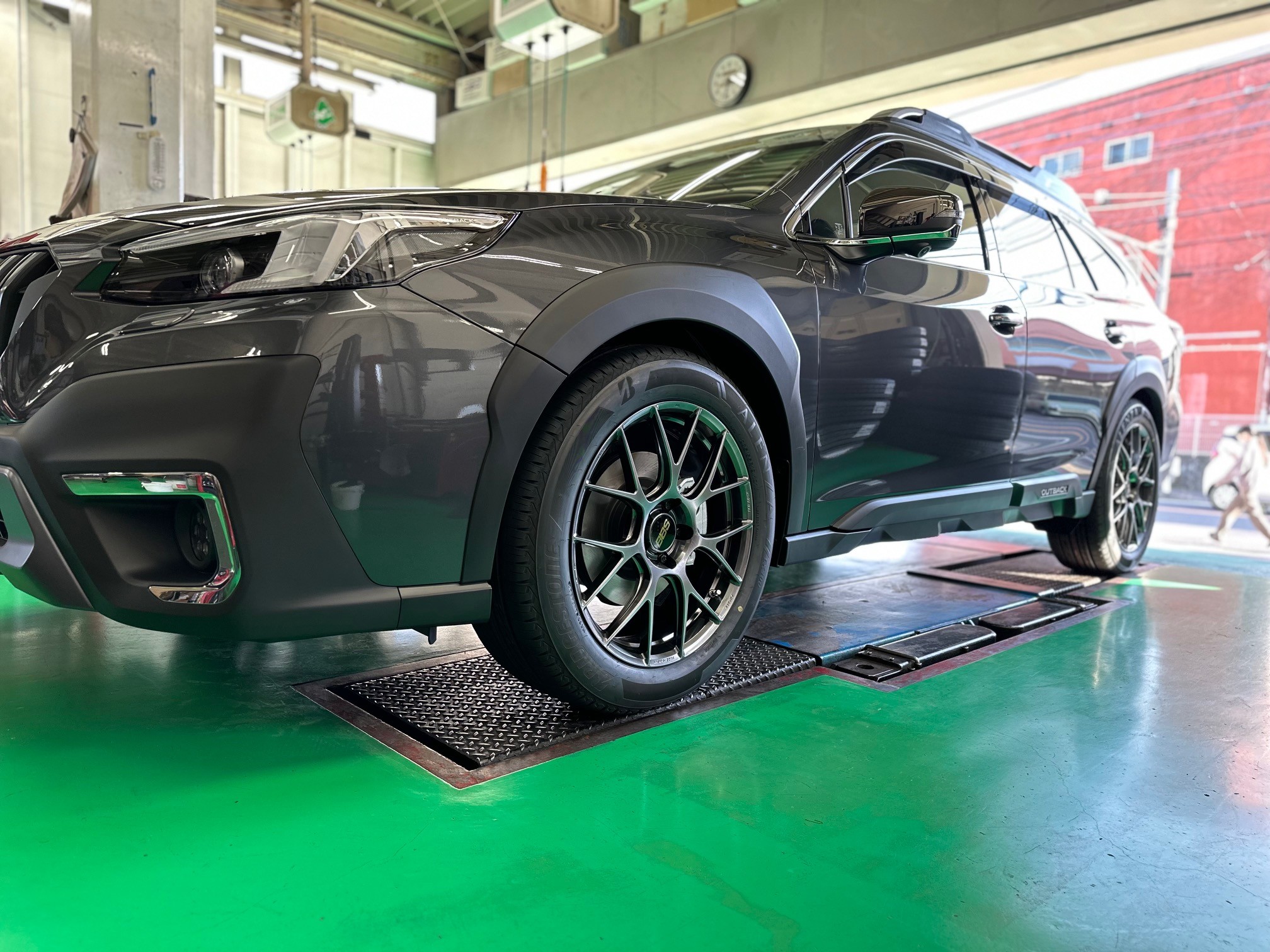 スバル アウトバック（BT5） BBS RE-V7 19インチ取付 | 店舗おススメ情報 | タイヤ館 瀬谷（神奈川県）
