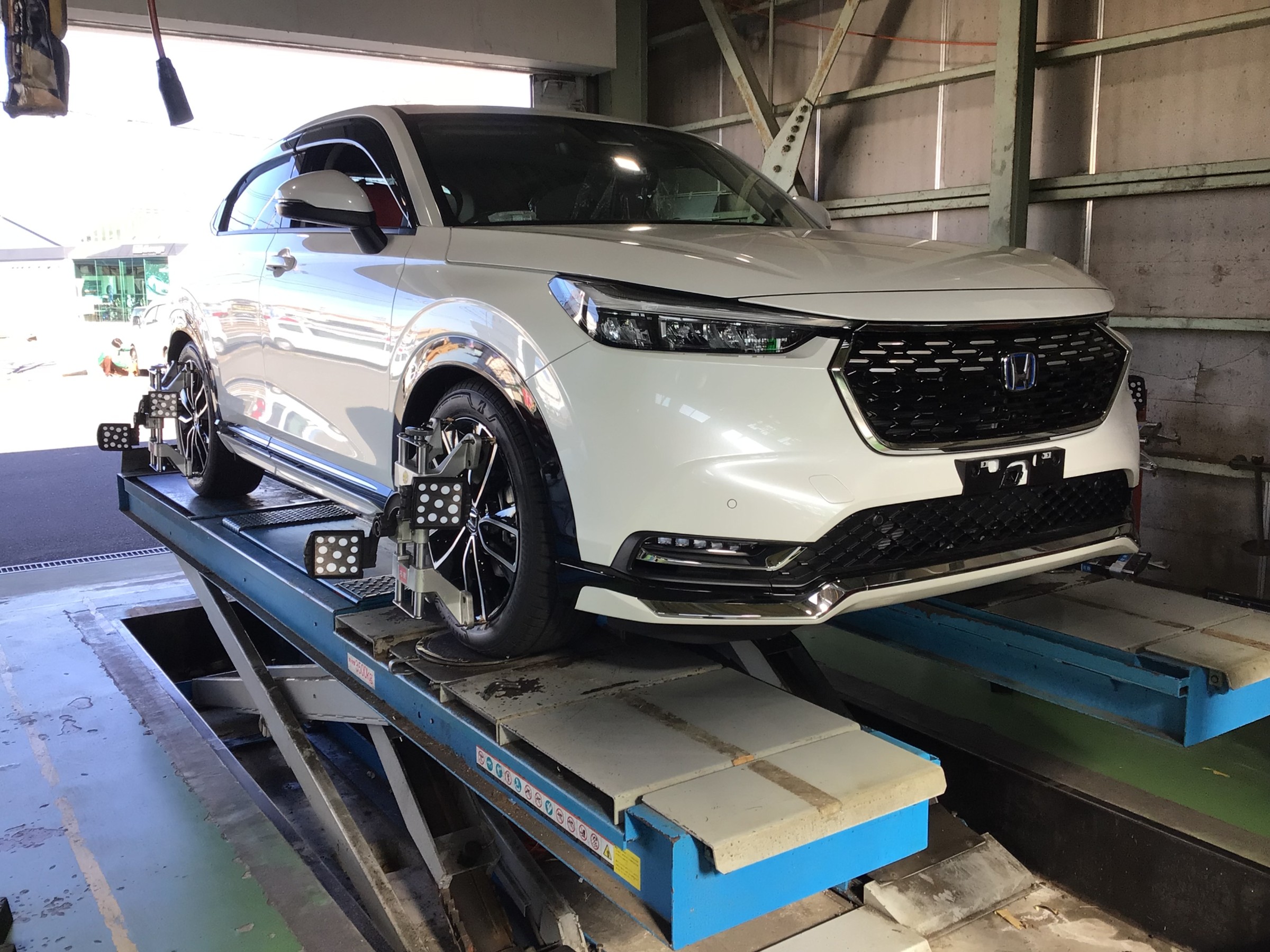 【ホンダ ヴェゼル RV5】車高調取付 | 店舗おススメ情報 | タイヤ館 津（三重県）