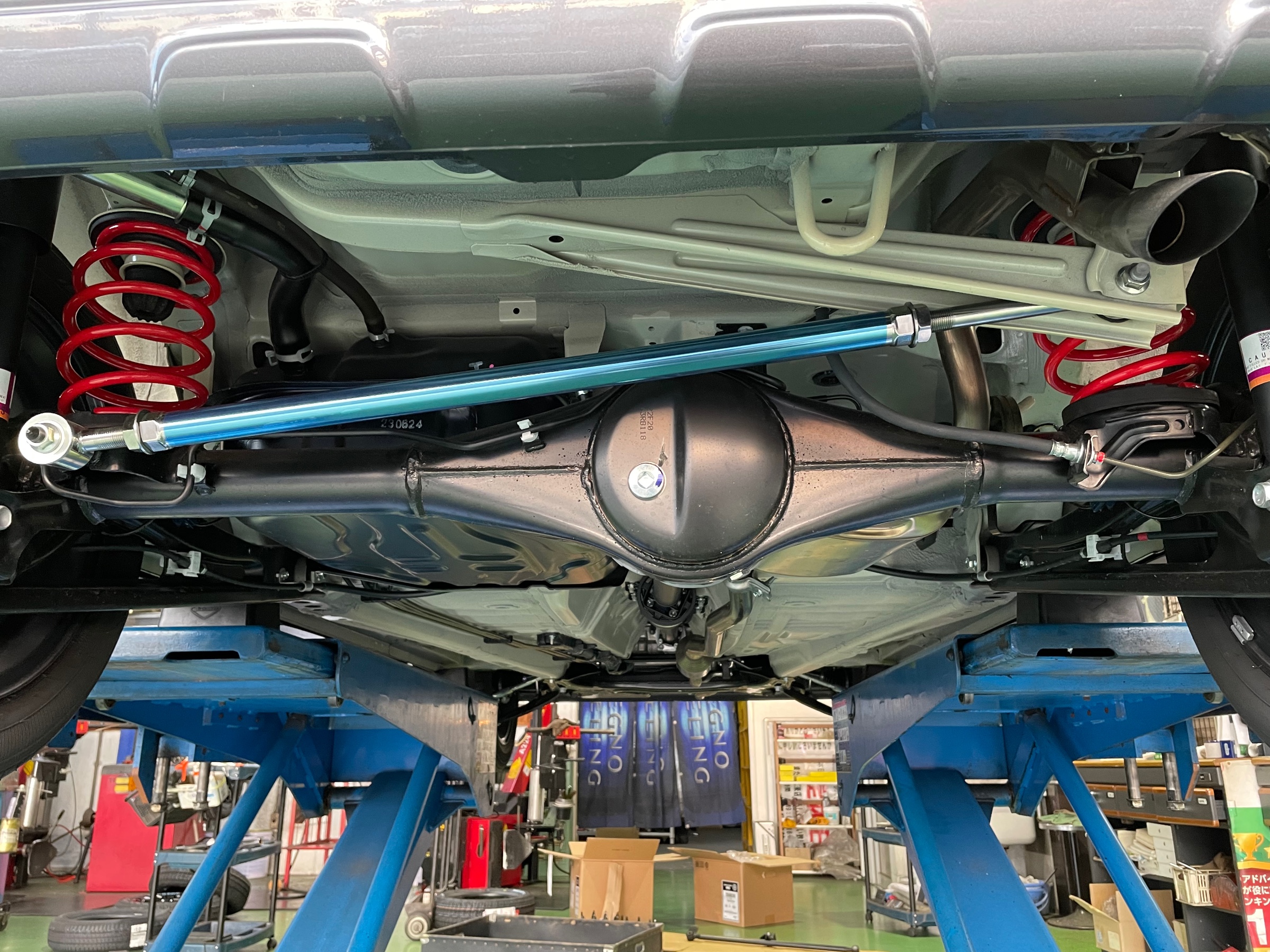 スペーシアギア MK53S 4WD リフトアップ ホイール交換 | 店舗おススメ情報 | タイヤ館 さつま泉北（大阪府）