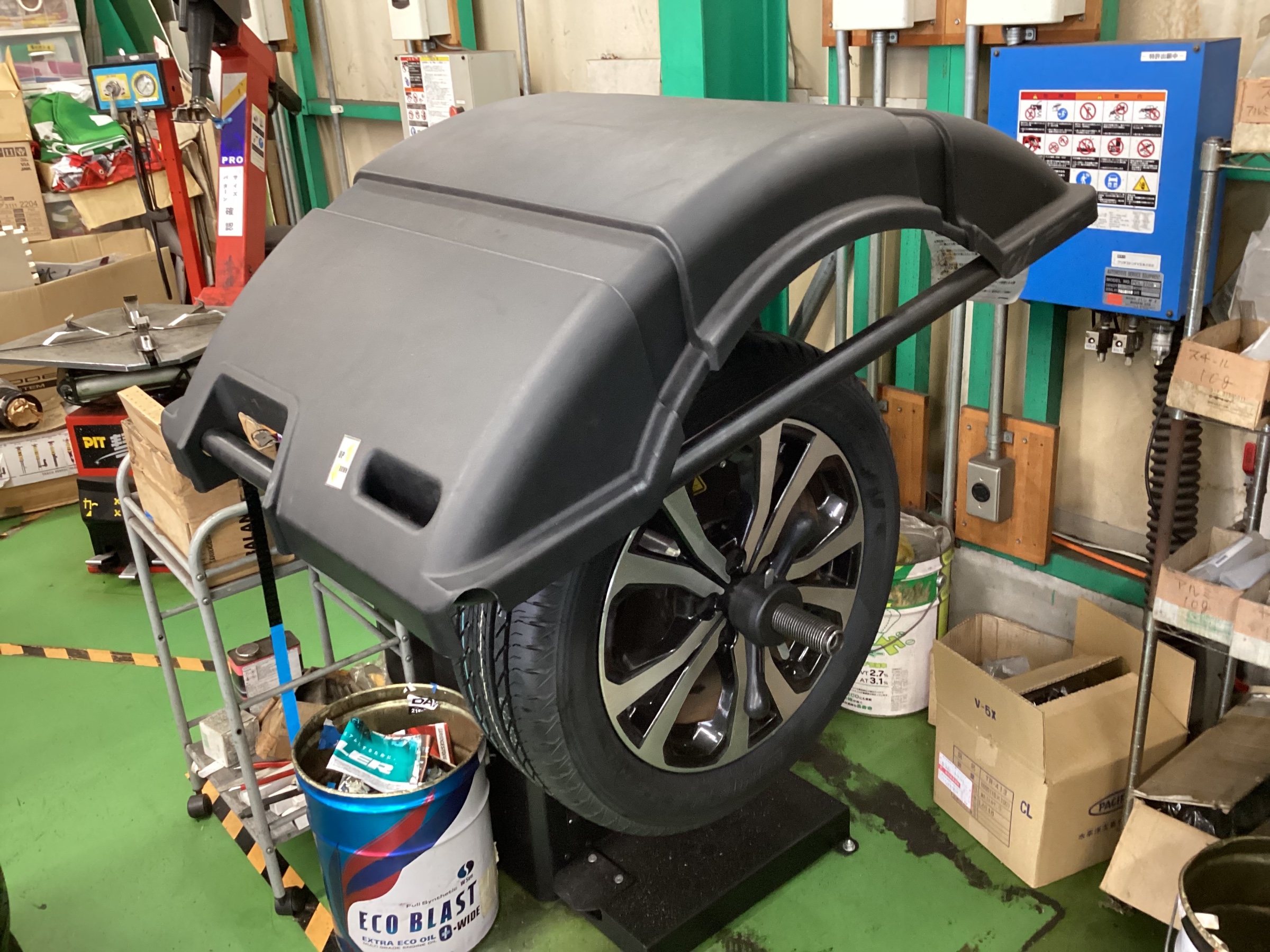 スバル フォレスター【5BA-SK9】SUV用タイヤ交換 | 店舗おススメ情報 | タイヤ館 土山（兵庫県）