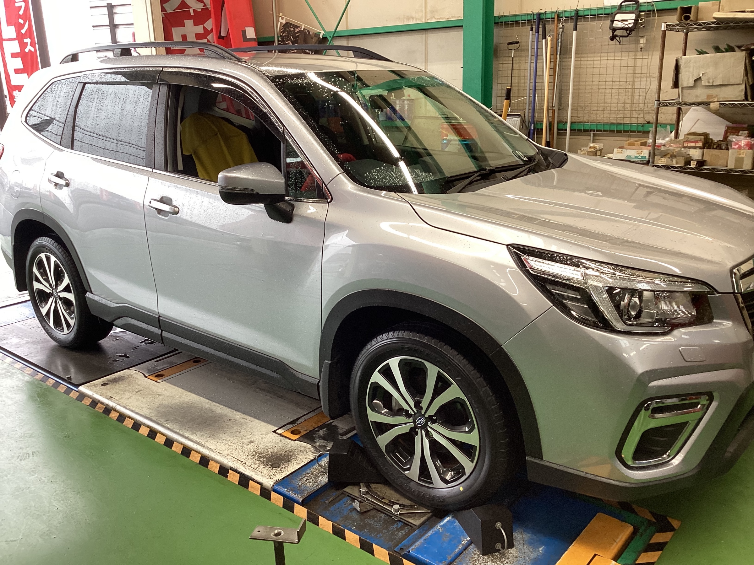 スバル フォレスター【5BA-SK9】SUV用タイヤ交換 | 店舗おススメ情報 | タイヤ館 土山（兵庫県）