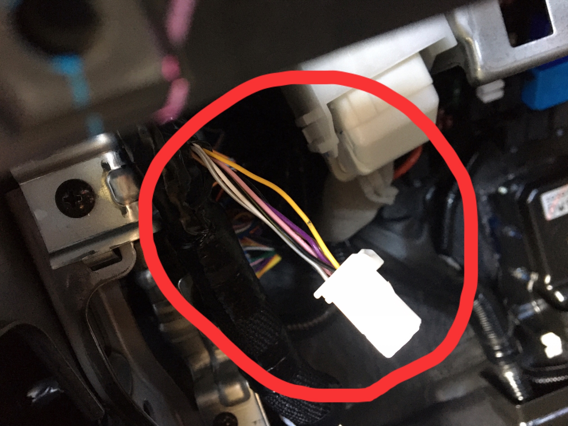 【ニッサン・ノートオーテック・E13】 ドライブレコーダー取り付け | 店舗おススメ情報 | タイヤ館 うしく上柏田（茨城県）