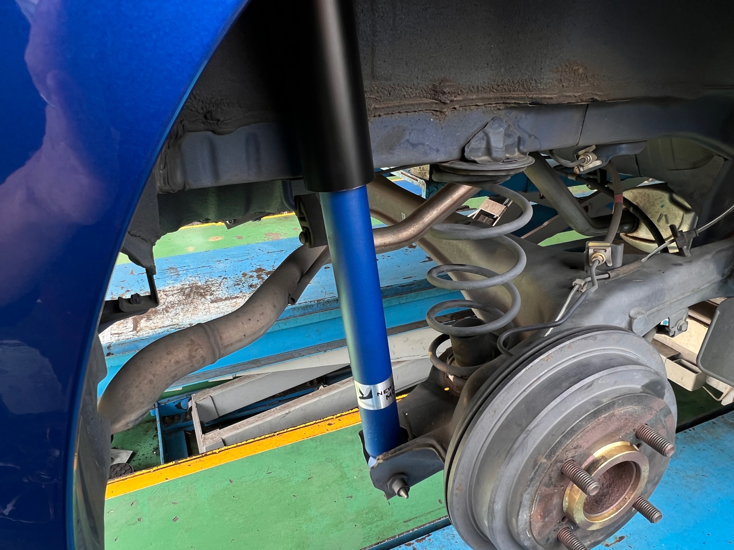 N-BOX KYB New SR MC 取付。 | 店舗おススメ情報 | タイヤ館 綾瀬（神奈川県）