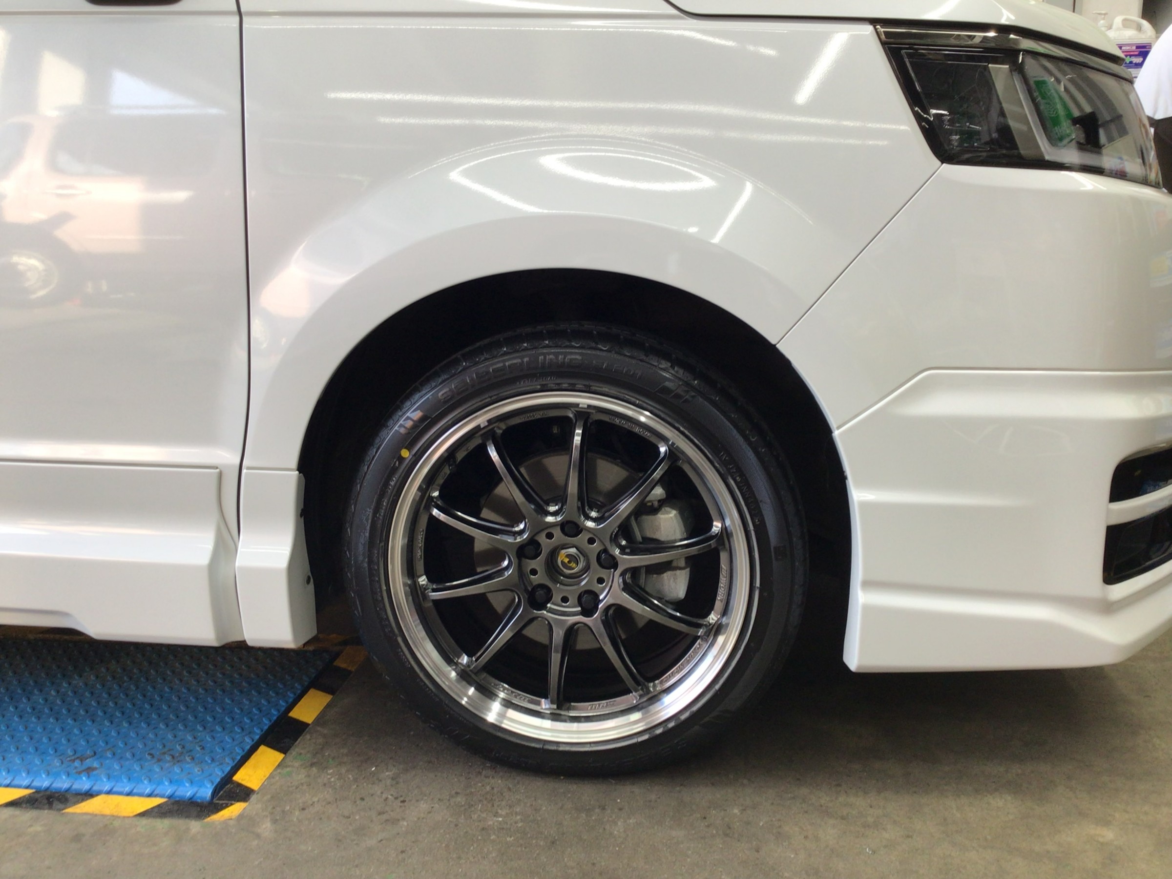 ホンダ ステップワゴン RP7 】WORK エモーション 取付 | 店舗おススメ情報 | タイヤ館 青森中央（青森県）