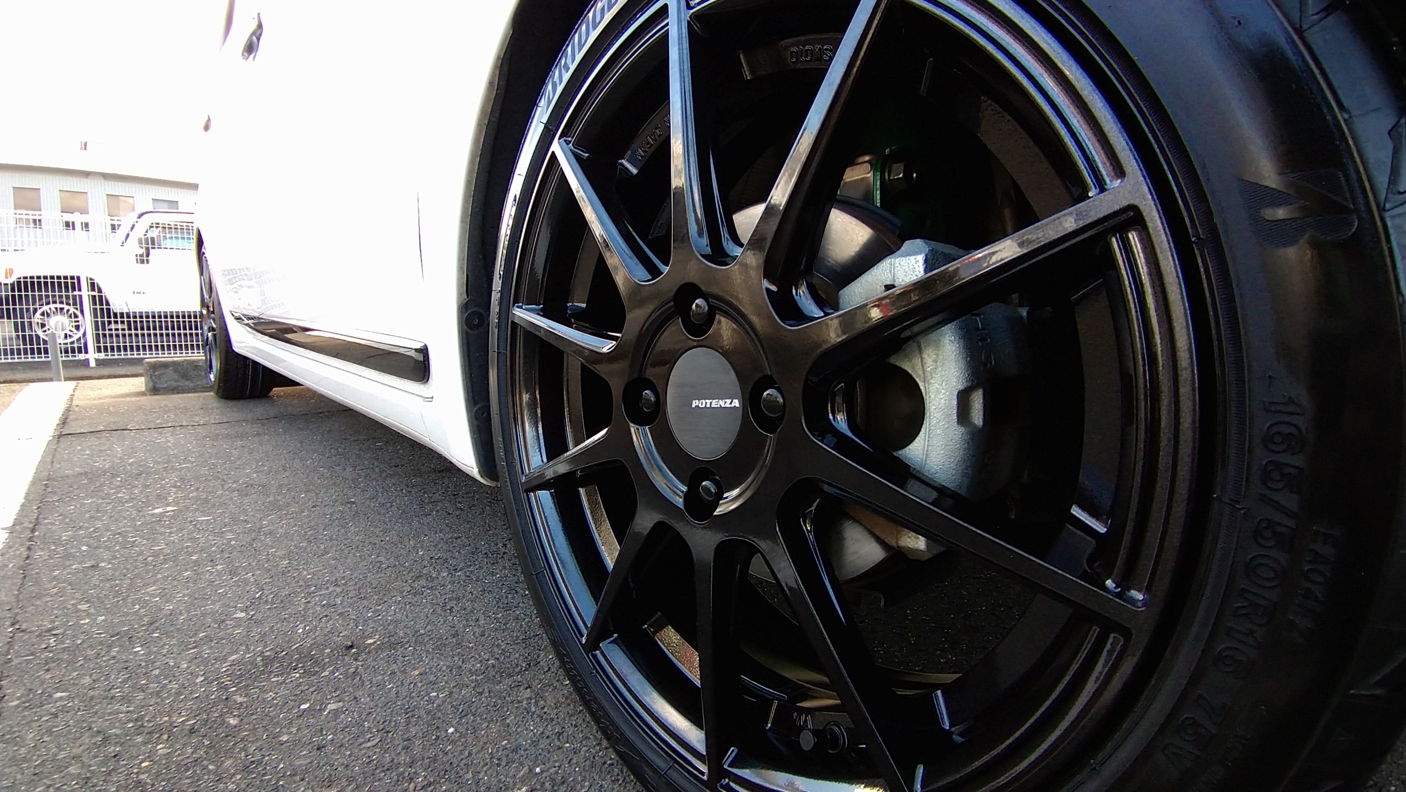 【ホンダN-ONE】ポテンザSW010＆アドレナリンRE004 取り付け☆ | 店舗おススメ情報 | タイヤ館 たわらもと（奈良県）