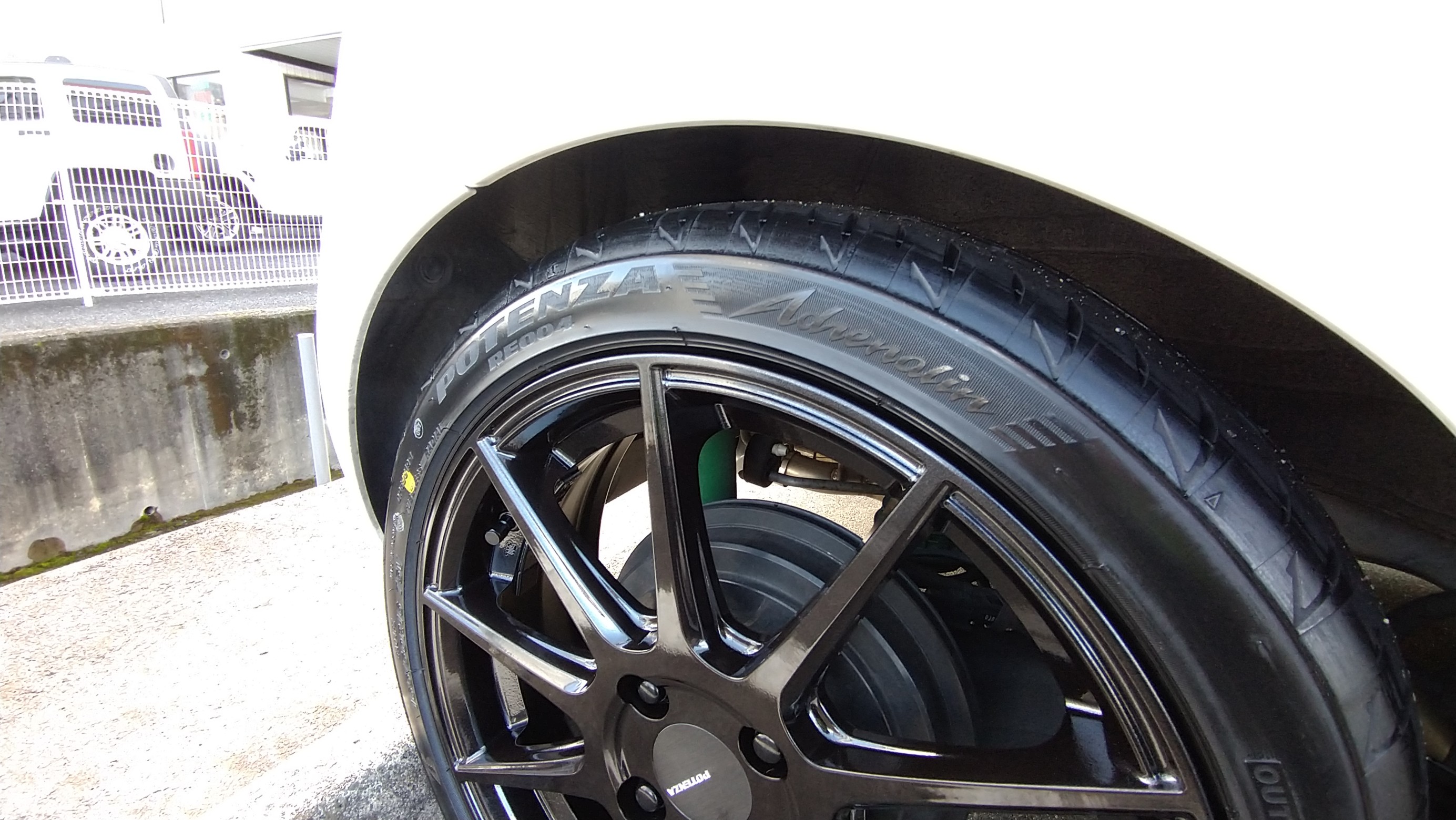 【ホンダN-ONE】ポテンザSW010＆アドレナリンRE004 取り付け☆ | 店舗おススメ情報 | タイヤ館 たわらもと（奈良県）