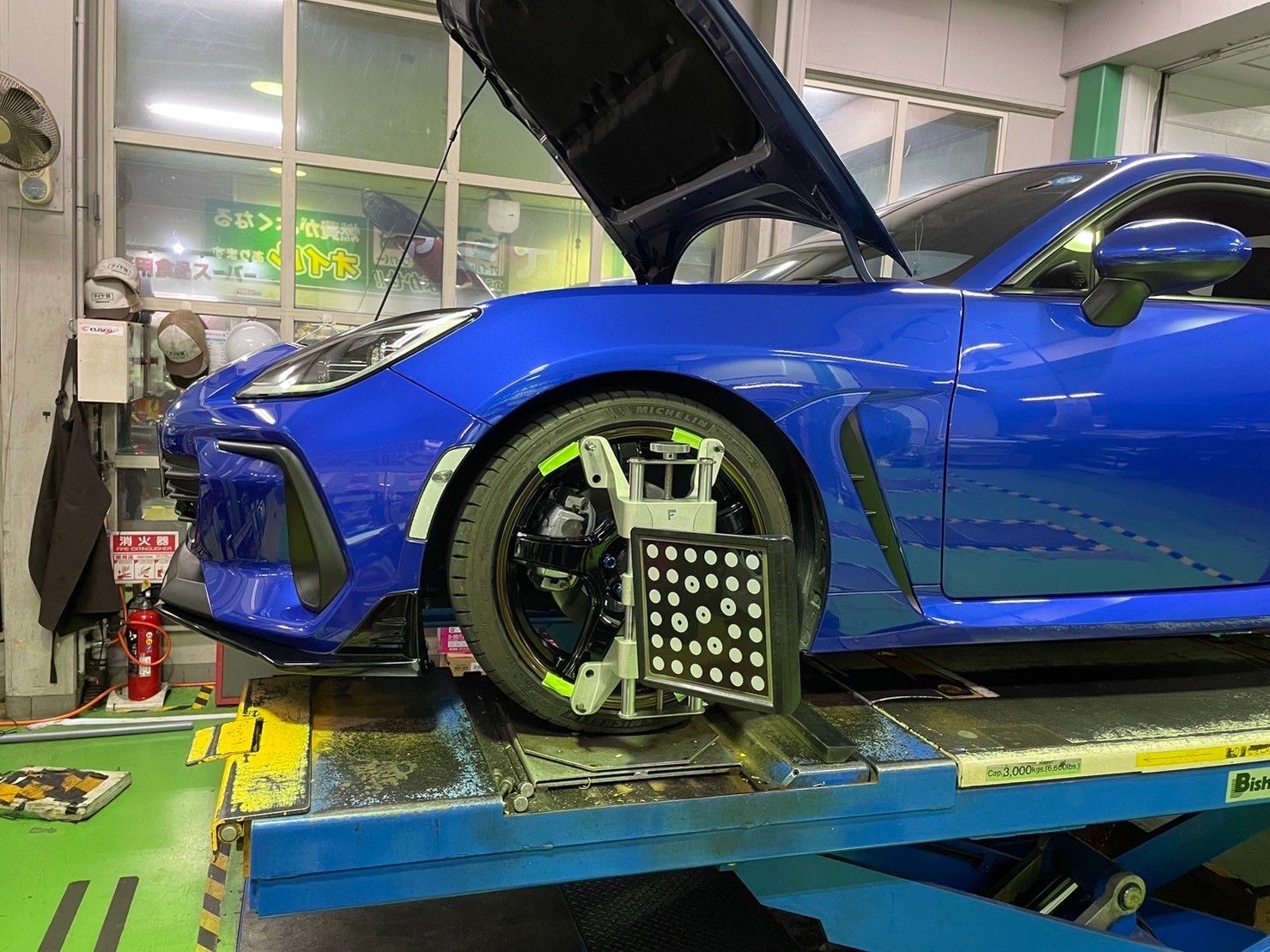 スバルBRZ ホイール交換WORK T5R 2P ＆アライメント施工事例紹介 | 店舗おススメ情報 | タイヤ館 坂戸（埼玉県）