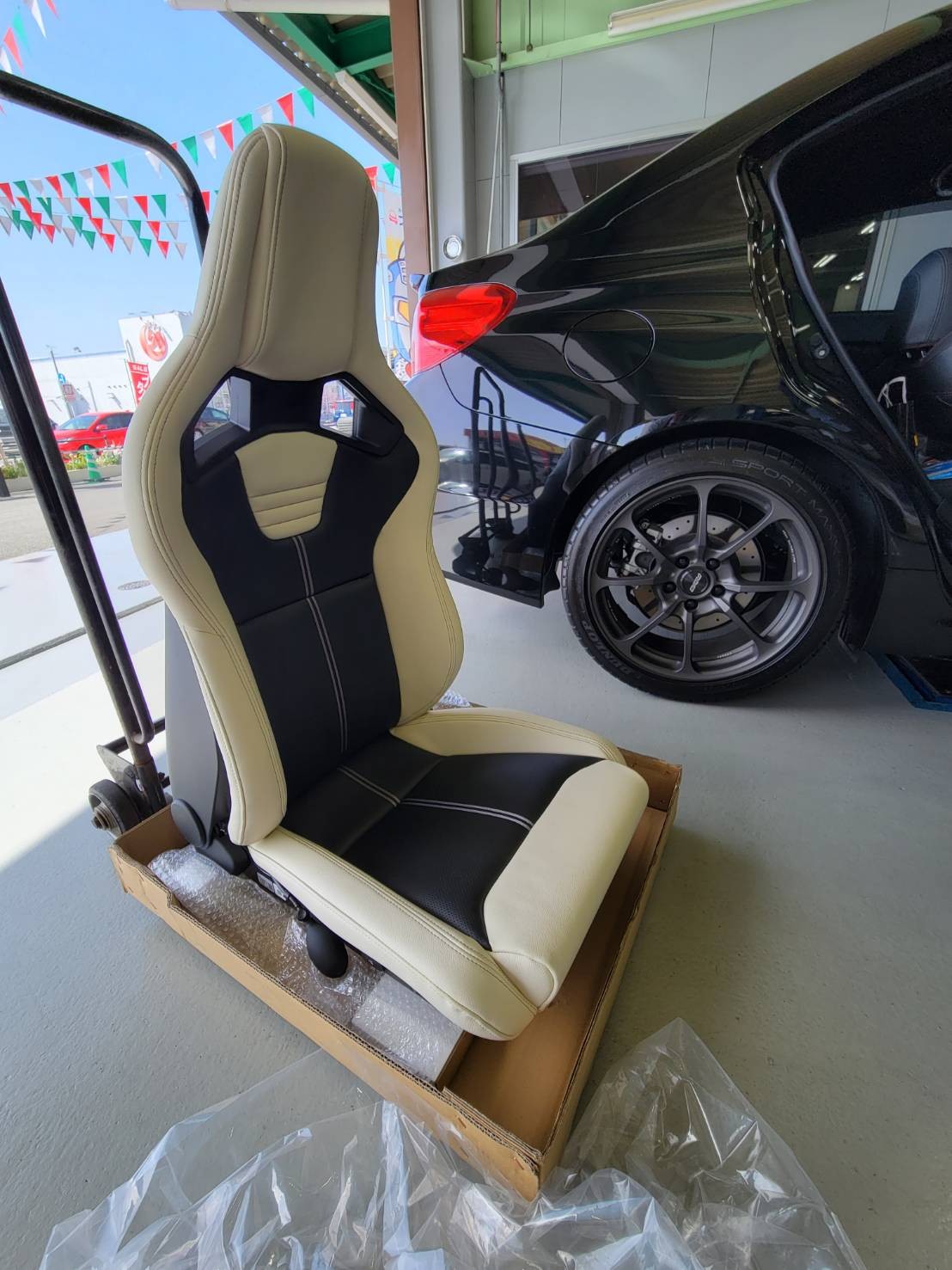 RECARO Cross Sportster | 店舗おススメ情報 | タイヤ館 やつしろ（熊本県）