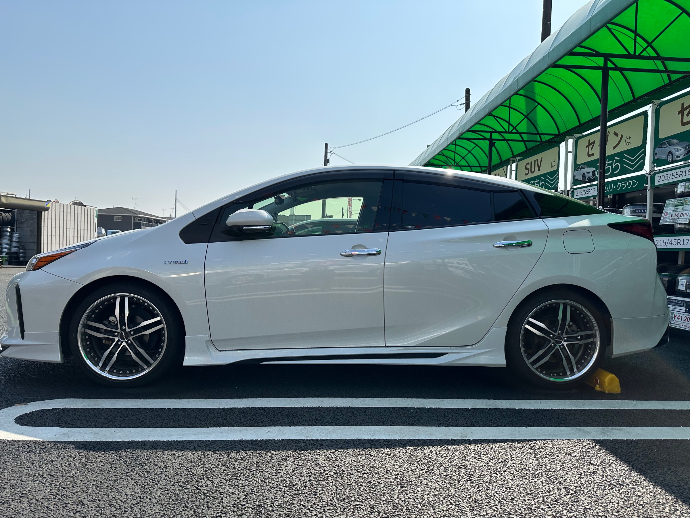 【TOYOTA・PRIUS・ZVW50】ダウンサス取り付け RS★R Ti2000 | 店舗おススメ情報 | タイヤ館 土浦北インター