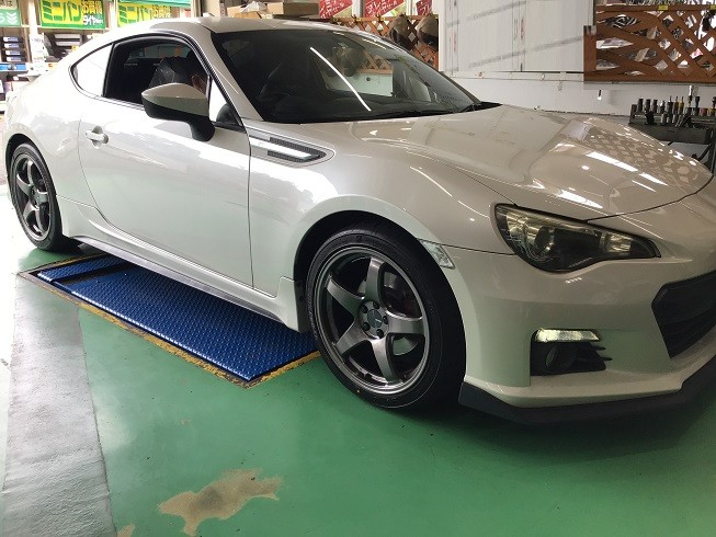 スバルBRZ エンケイPF05ホイール交換 | 店舗おススメ情報 | タイヤ館 大船（神奈川県）