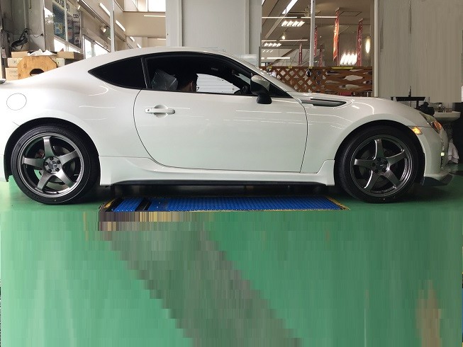 スバルBRZ エンケイPF05ホイール交換 | 店舗おススメ情報 | タイヤ館 大船（神奈川県）