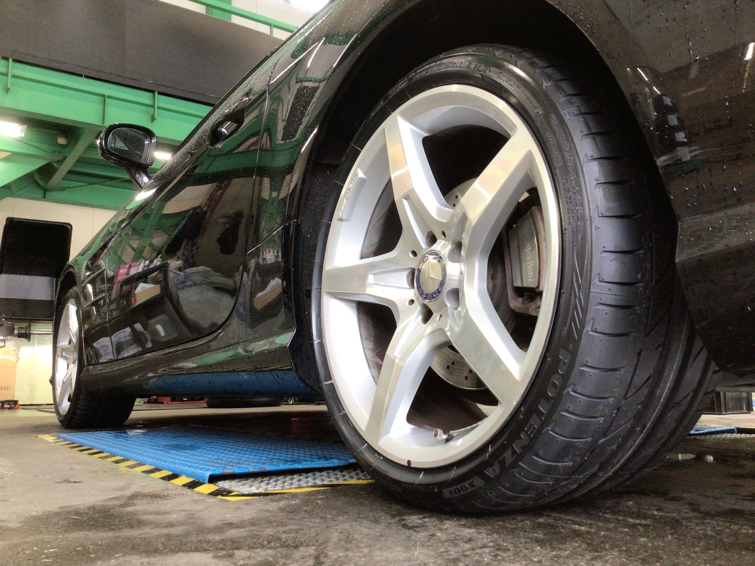 メルセデス SL350 255/35R19 285/30R19 S007A | 店舗おススメ情報 | タイヤ館 大宮西（埼玉県）