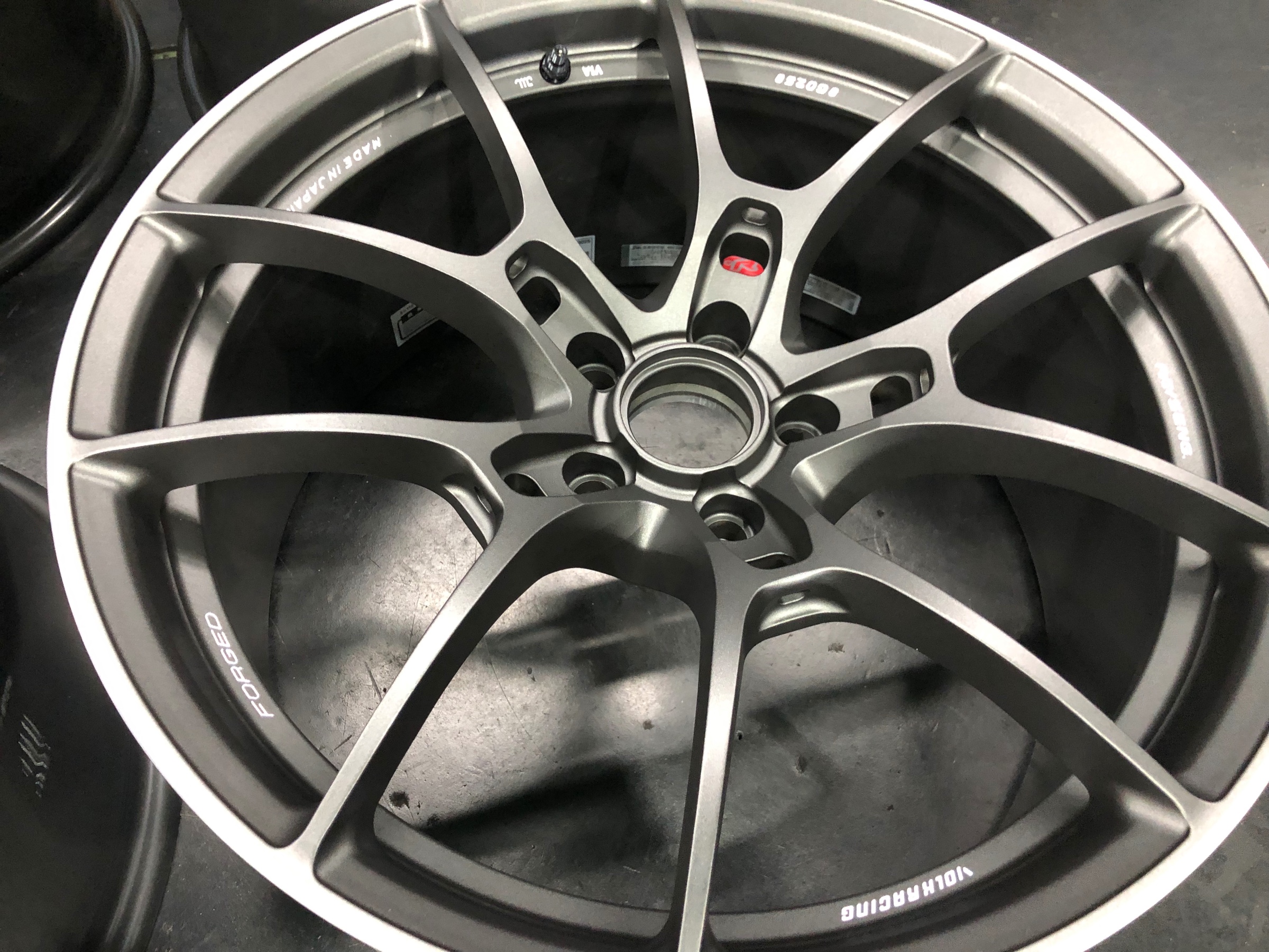 RAYS VOLK RACING G025 マッドガンブラックカラー19インチ入荷♪ | 店舗おススメ情報 | タイヤ館 堺北（大阪府）