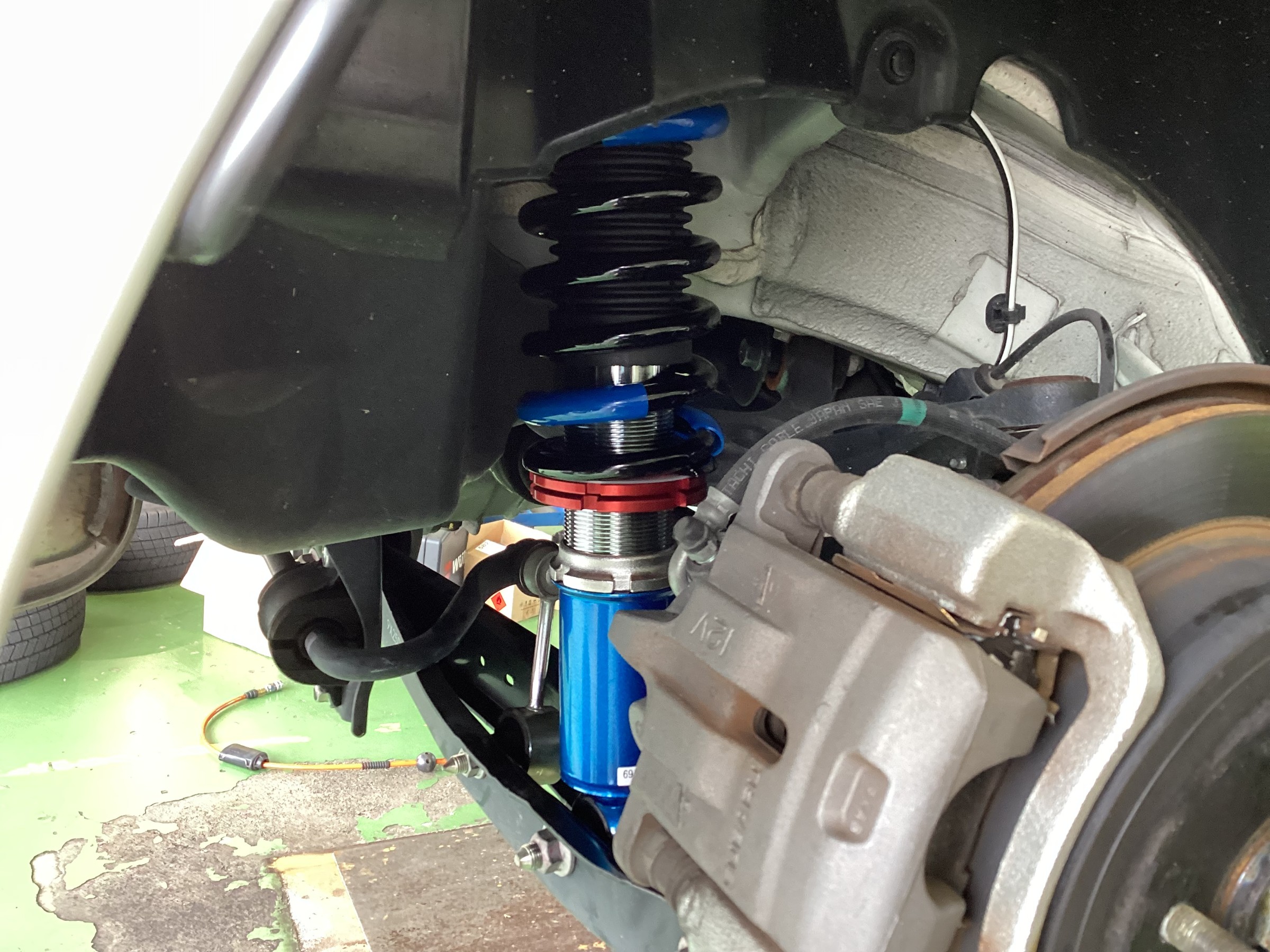 【スバル BRZ ZC6】車高調取付 | 店舗おススメ情報 | タイヤ館 津（三重県）