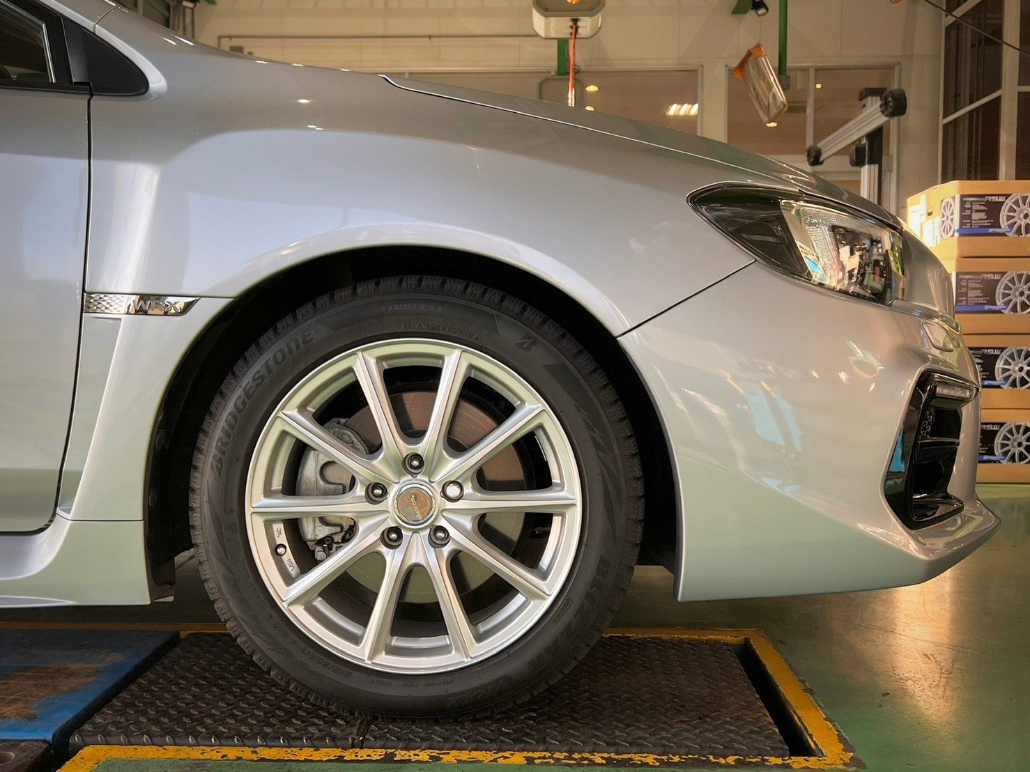 WRX S4 ADVAN RACING RSⅢ 取付 | 店舗おススメ情報 | タイヤ館 綾瀬（神奈川県）