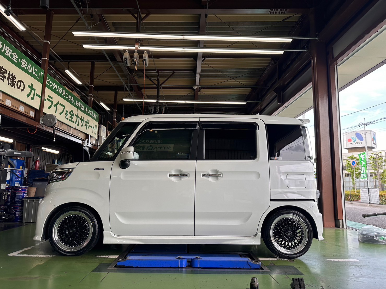 【スズキ・スペーシアカスタム・MK53S】ホイール交換 | 店舗おススメ情報 | タイヤ館 うしく上柏田（茨城県）