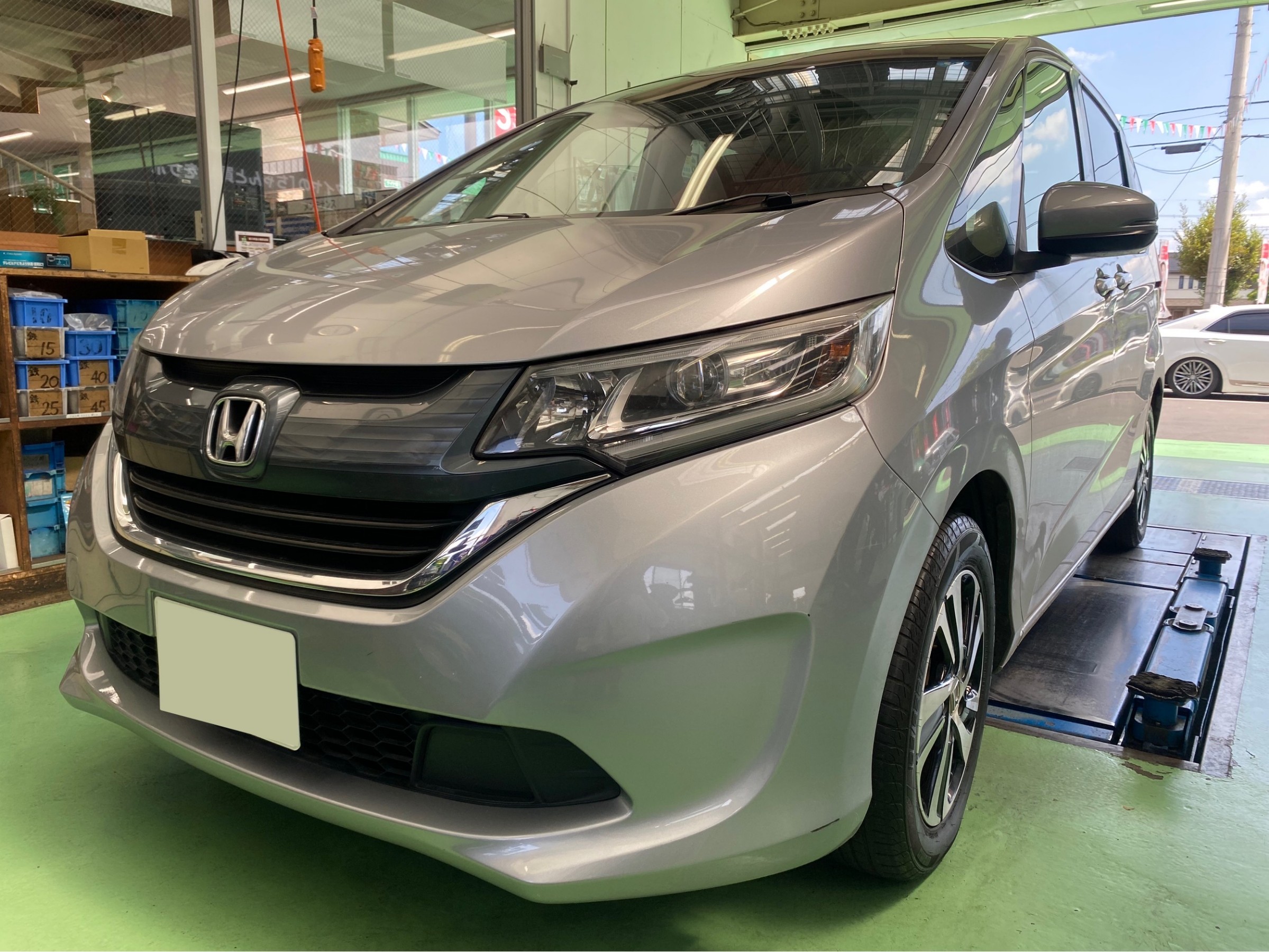 【ホンダ GB5 フリード】ブレーキパッド交換 | 店舗おススメ情報 | タイヤ館 阿見（茨城県）