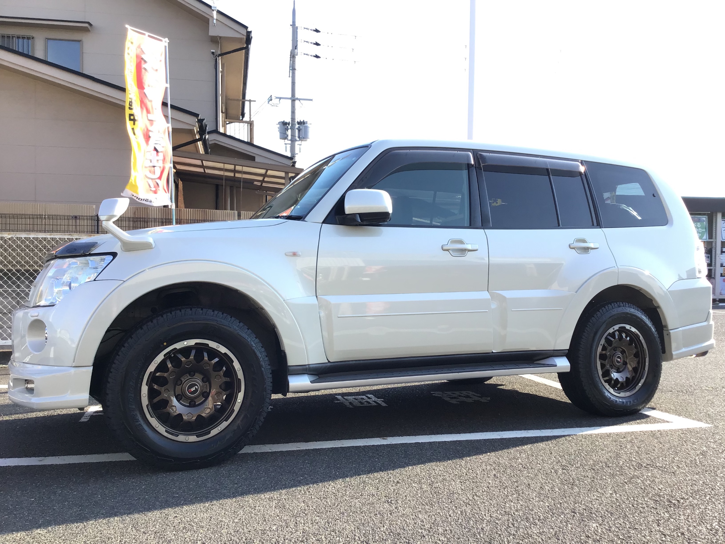 パジェロV93W ホイール&タイヤ取付です！ | 店舗おススメ情報 | タイヤ館 和泉（大阪府）