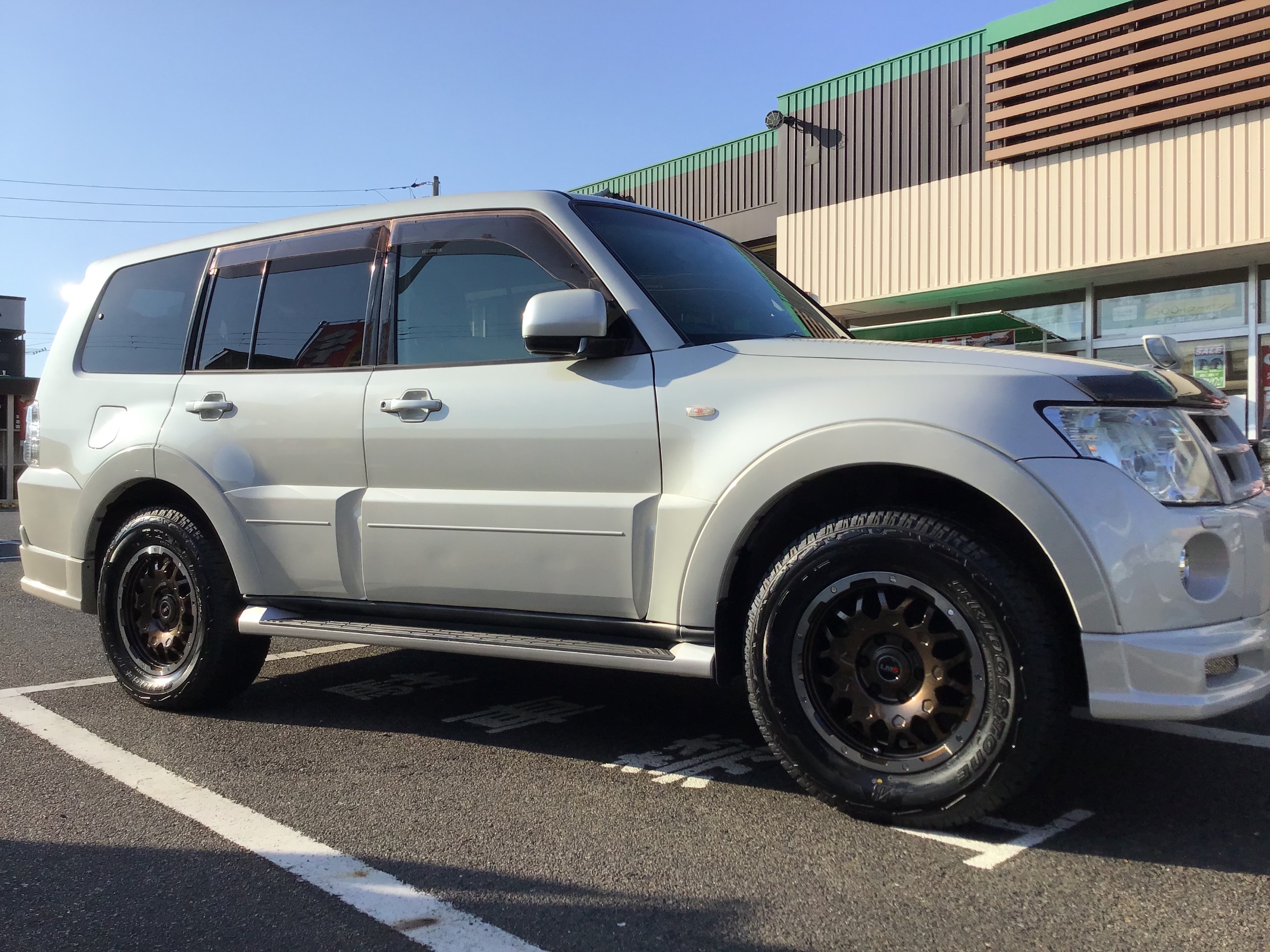 パジェロV93W ホイール&タイヤ取付です！ | 店舗おススメ情報 | タイヤ館 和泉（大阪府）