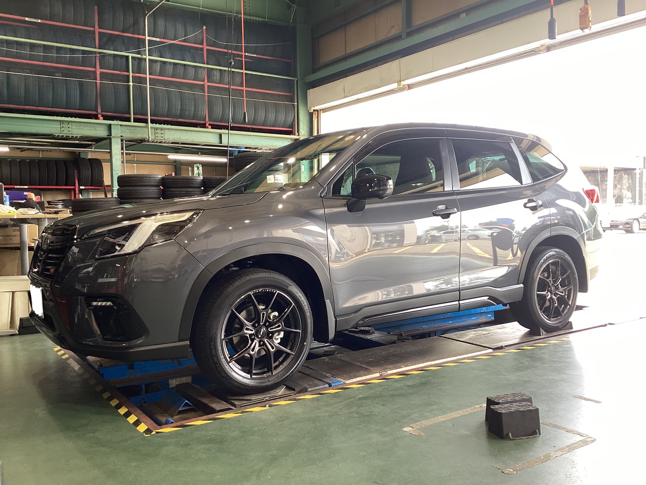 SK5型フォレスター×RAYS グラムライツ 57FXZ ！夏タイヤホイール入れ替え！ | 店舗おススメ情報 | タイヤ館 三条（新潟県）